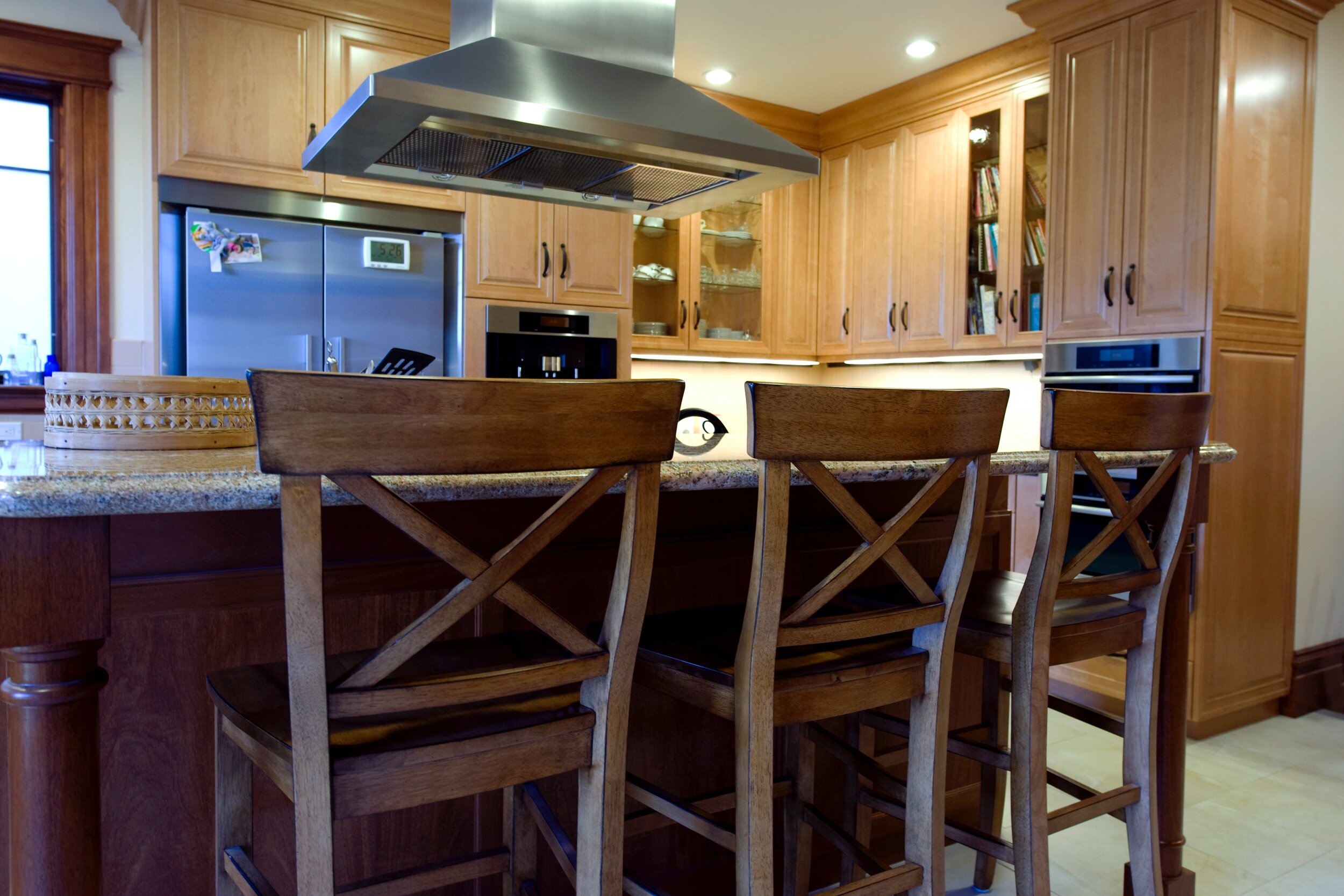 Alameda High Street Traditional Kitchen — Design Set Match