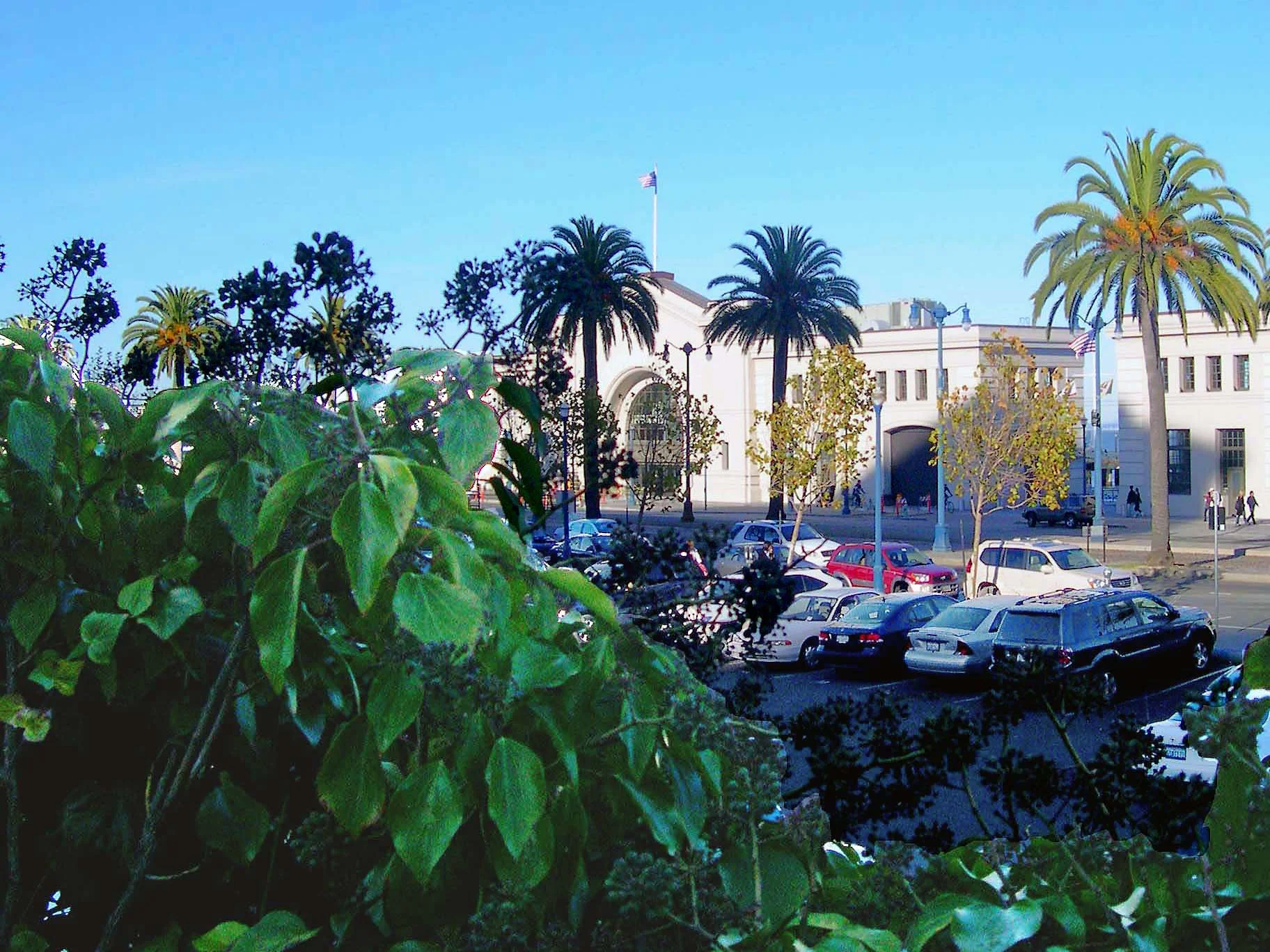 Thieves' Highway - Colchester Hotel — Reel SF