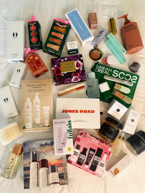 Clean Beauty Holiday Gift Sets: My 2025 Favorites — The Glow Girl by ...
