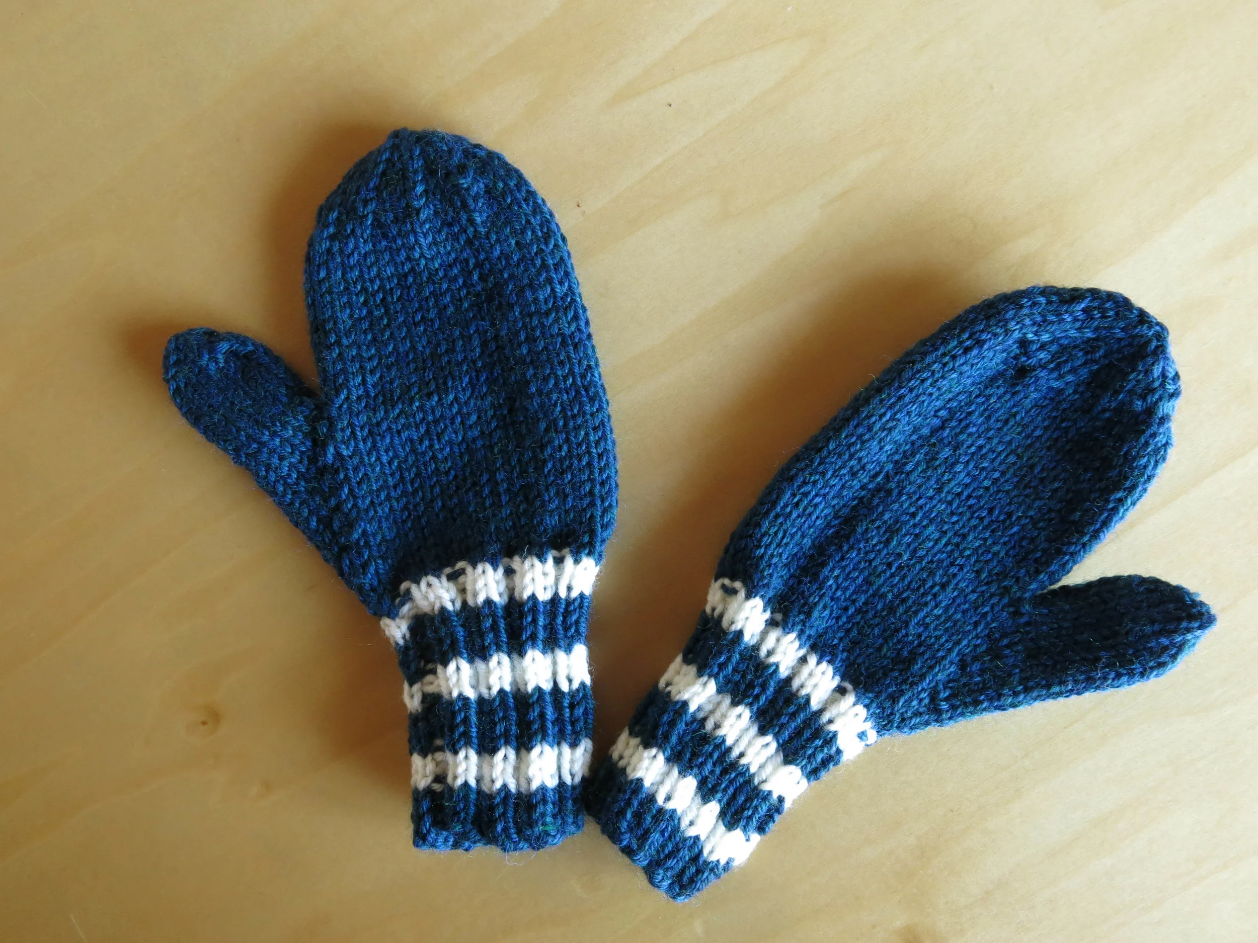 Mittens! — A Gathering of Stitches
