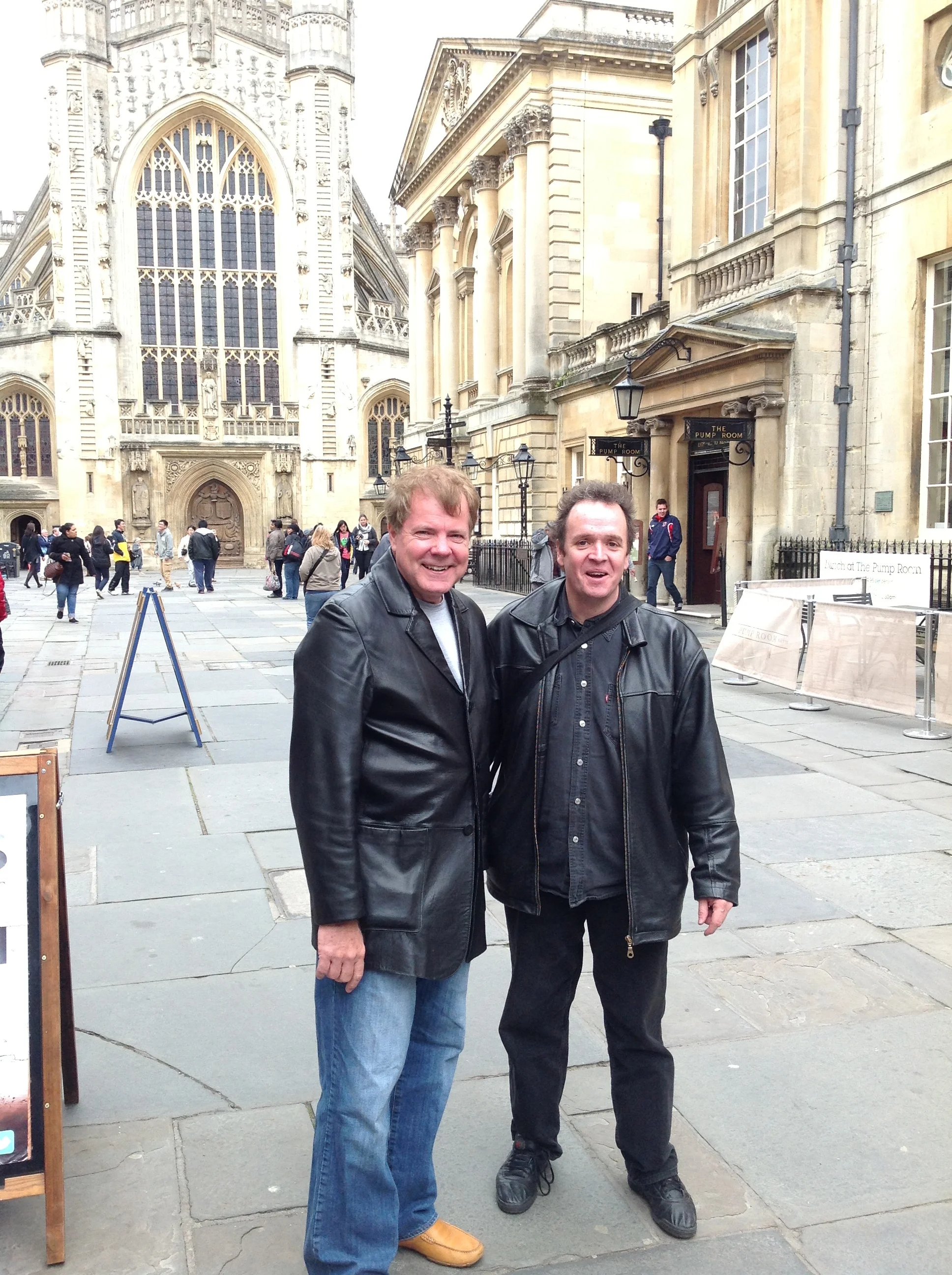 #189 Noel Britten - Magician/Humanitarian — The Magic Word