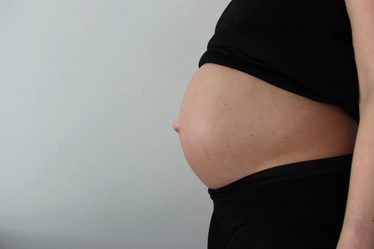 Pregnant Belly Button Outie