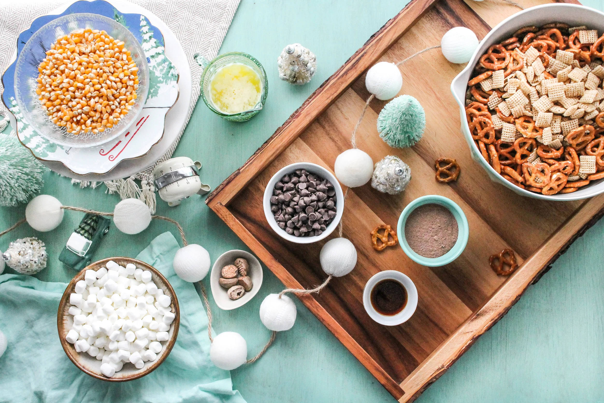 HOT COCOA SNACK MIX — Plate Fete