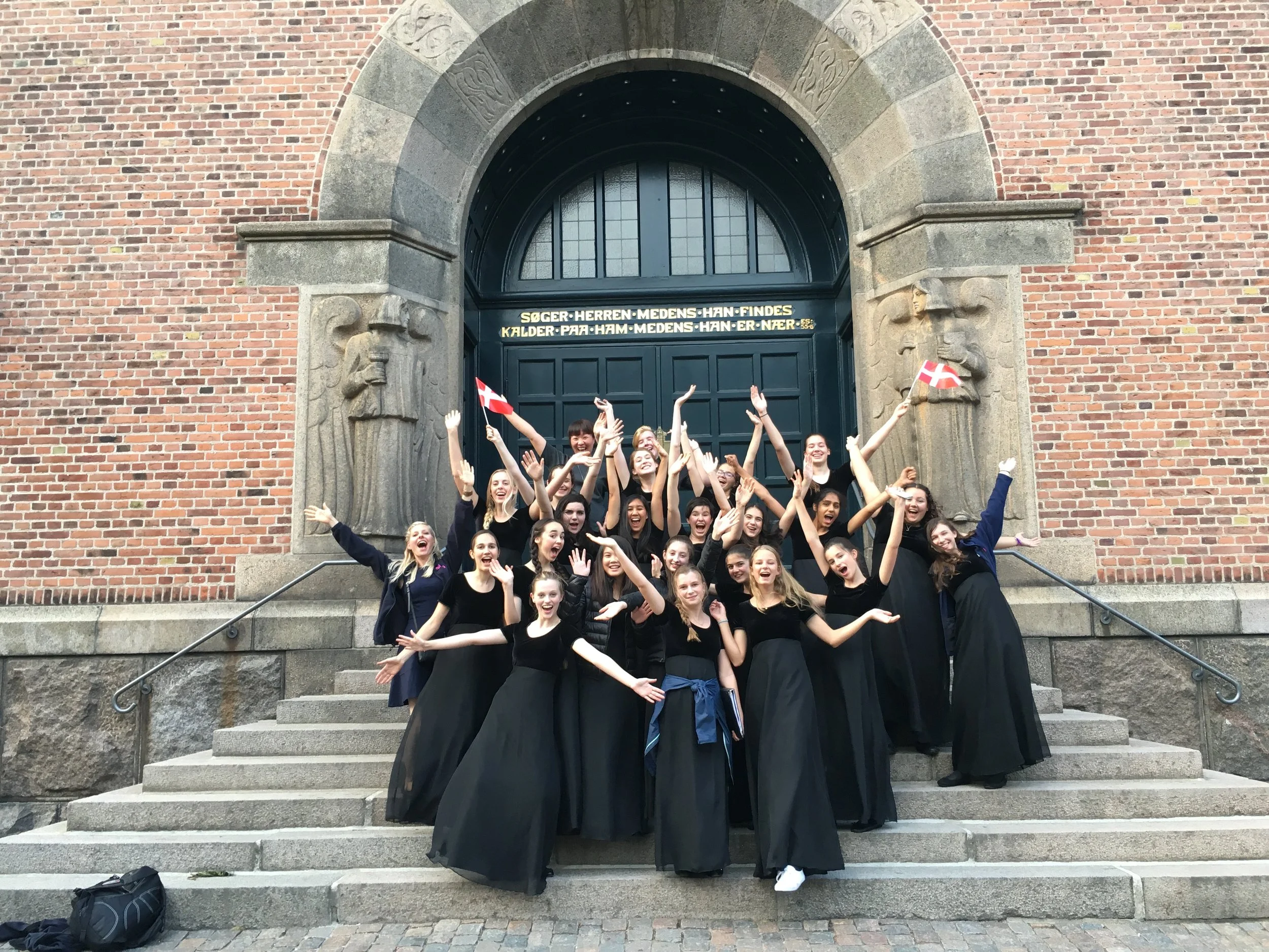 iSing Silicon Valley, girls changing the world through song