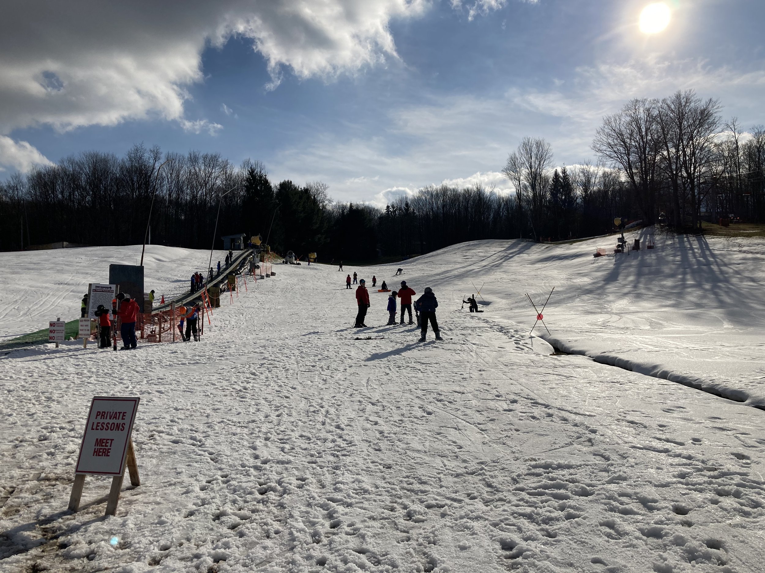 Job Openings — Four Seasons Golf & Ski Center