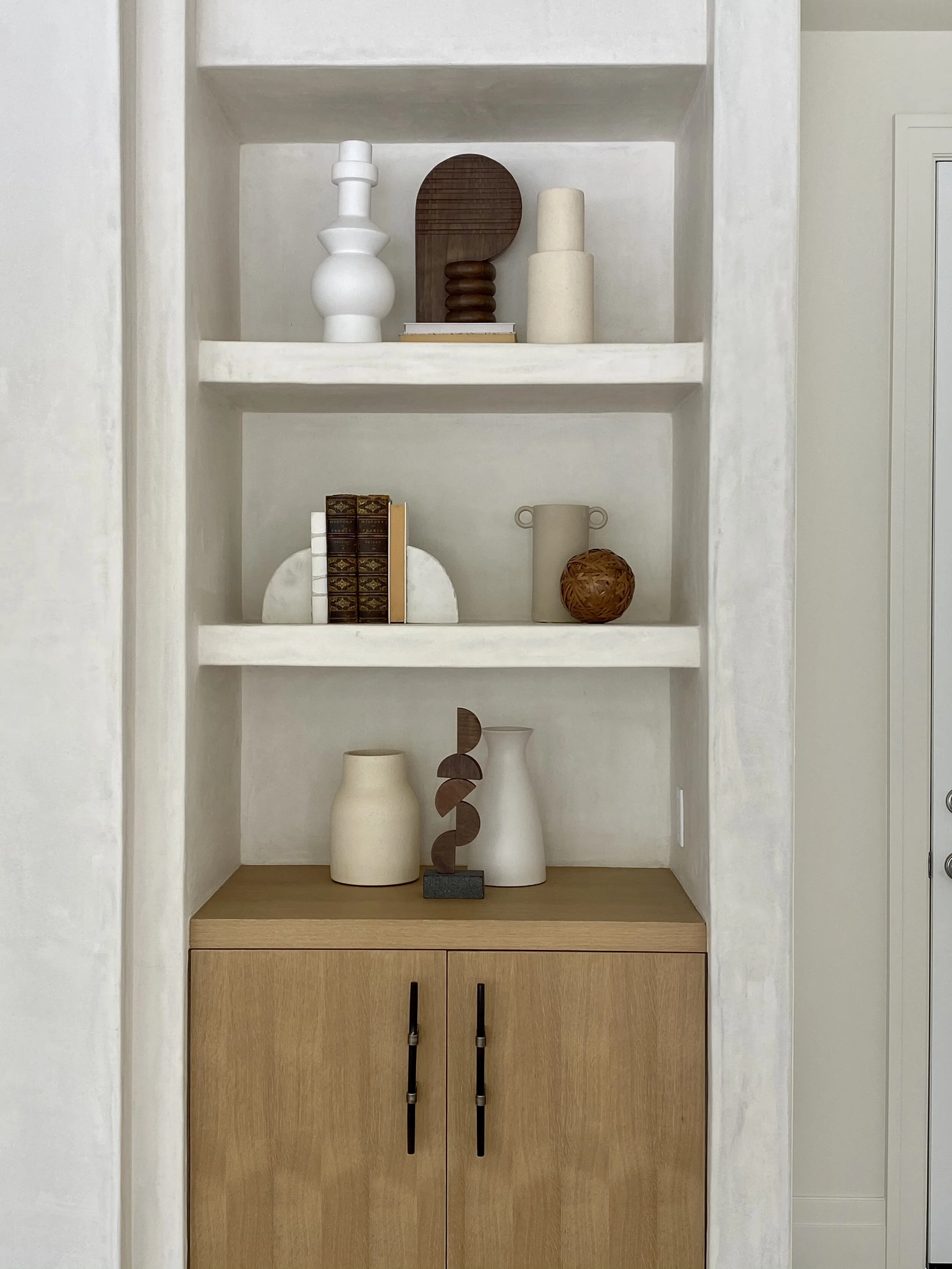 Best Top 10 Tips for Staging with Shelf Decor — The House Whisperers ...