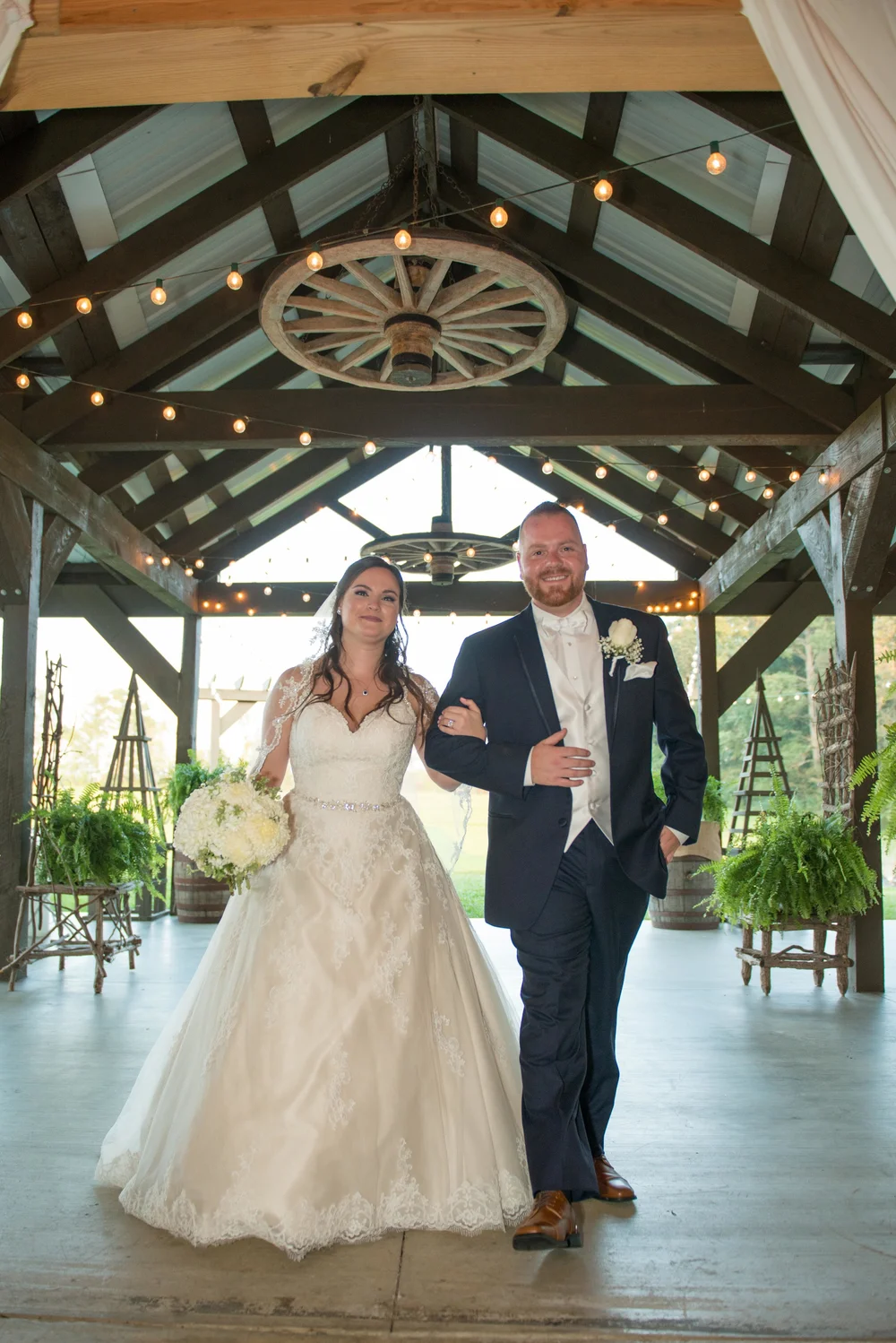 Rustic Country Wedding at The Barn at Ross Farm — Life with a View Studio