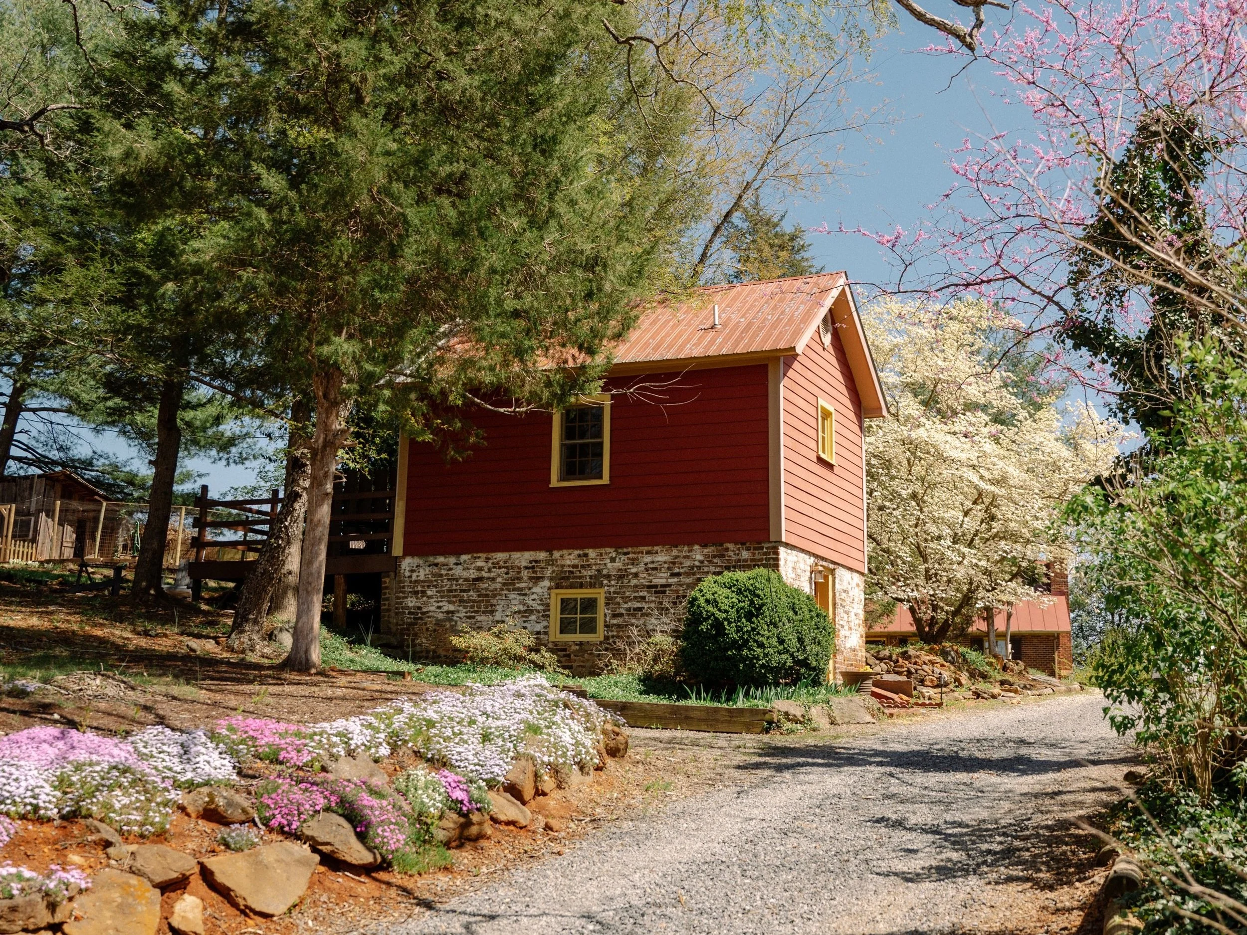 Crossroads Inn History — Crossroads Inn