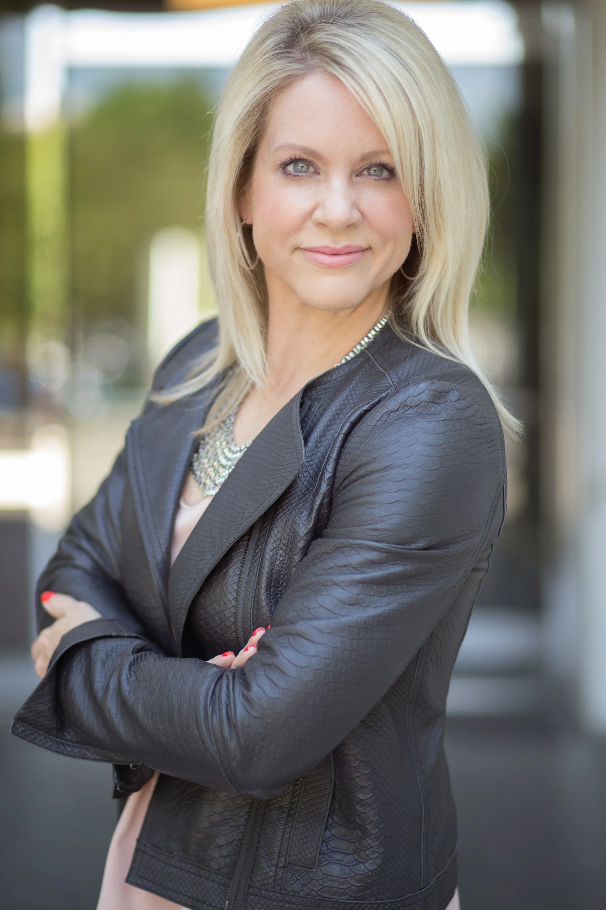 Headshot and Personal Branding photography — An inspiring portrait ...