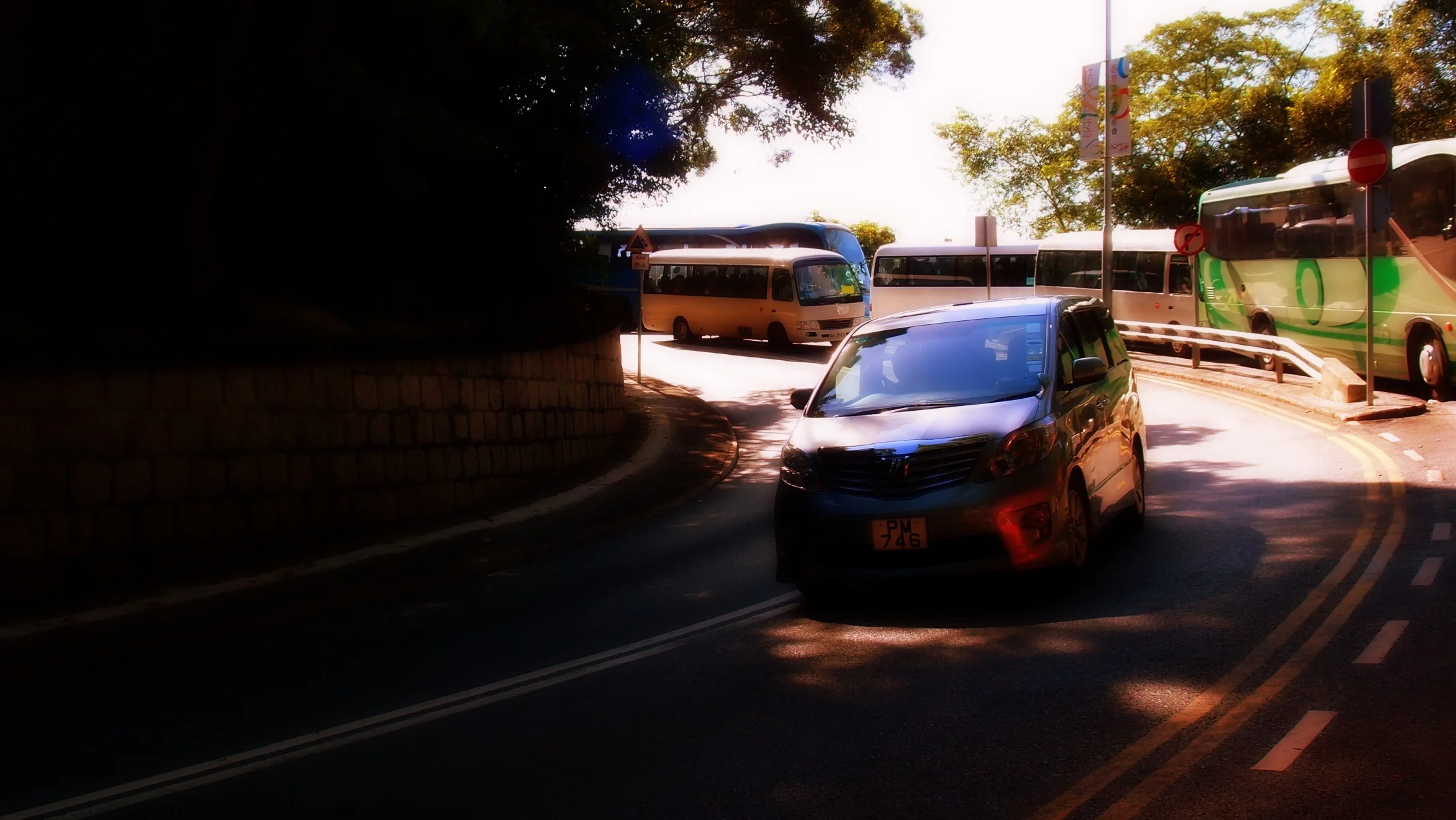 Hong Kong Greeters Family Tours | Stubbs Road Hong Kong — J3 Private ...