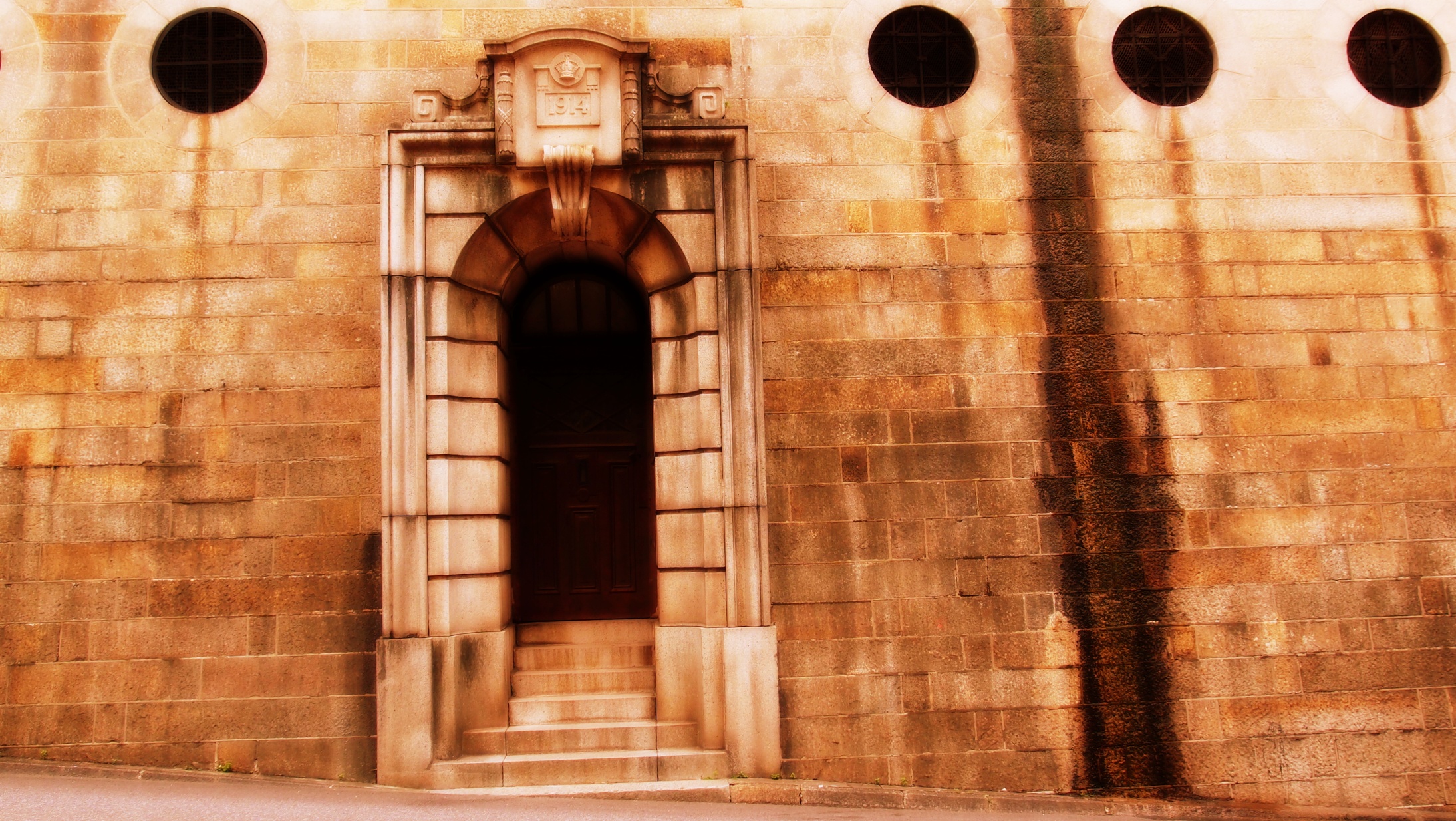 Old Town Central | The very old Victoria Prison complex in Hong Kong ...