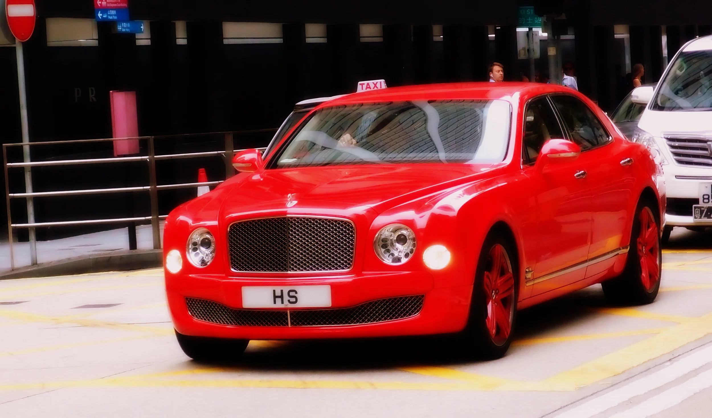 Hong Kong Private Tour Guide | 13 of my favourite Hong Kong cars — J3 ...