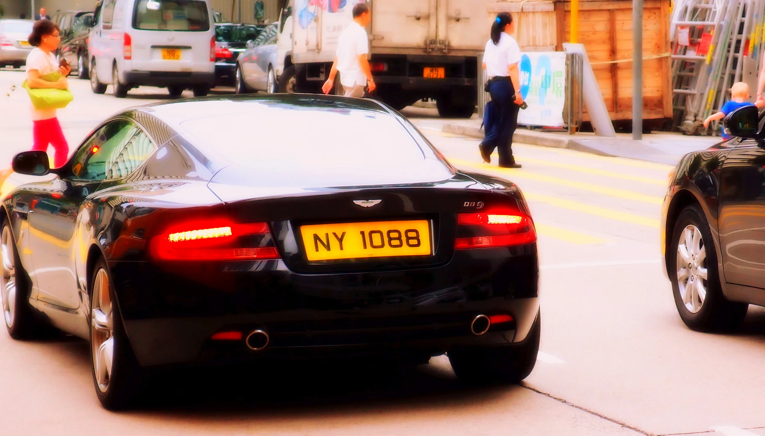 Hong Kong Private Tour Guide | 13 of my favourite Hong Kong cars — J3 ...
