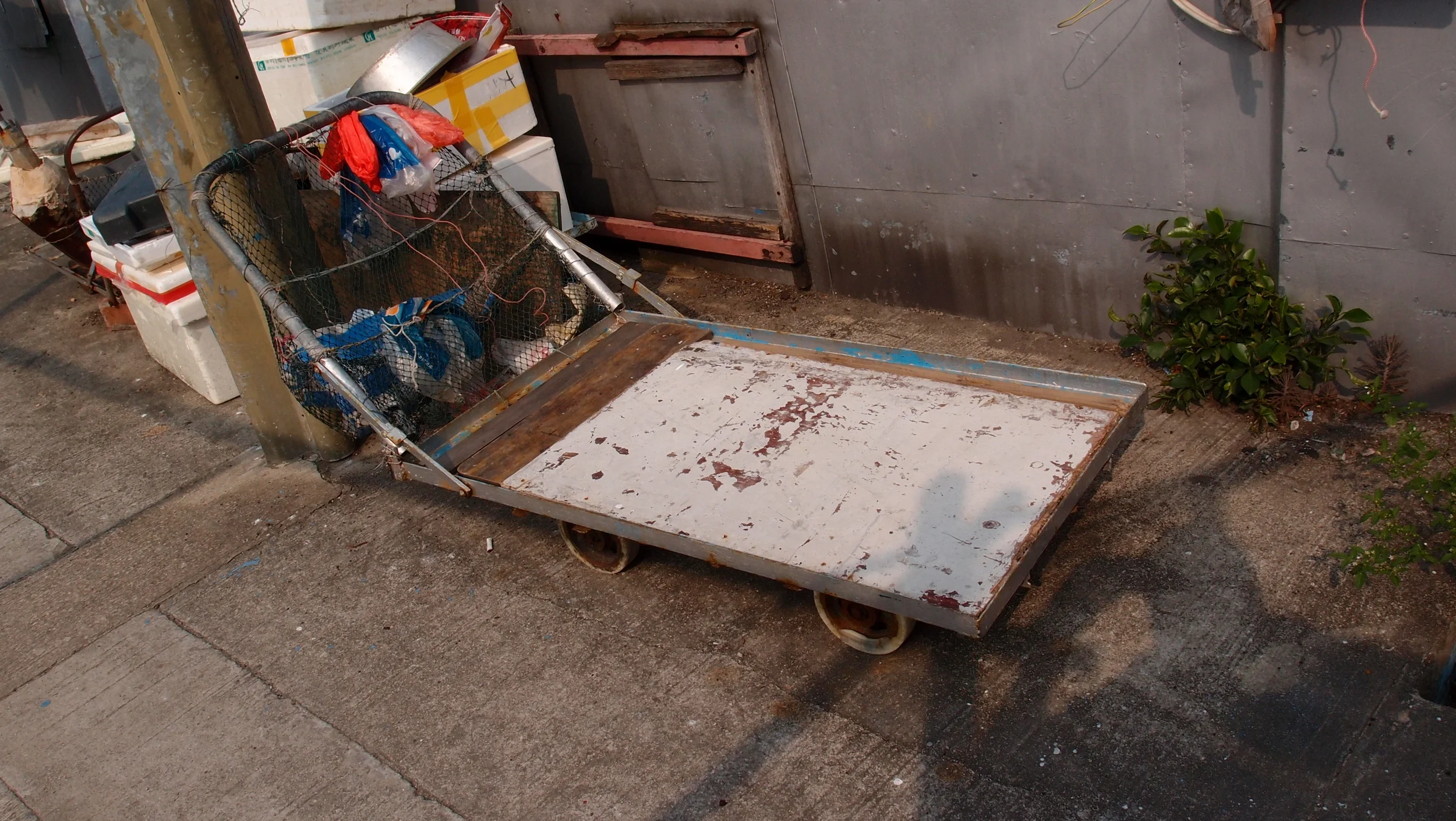 HK Tour | My nemesis, the killer street trolleys of Hong Kong — J3 ...