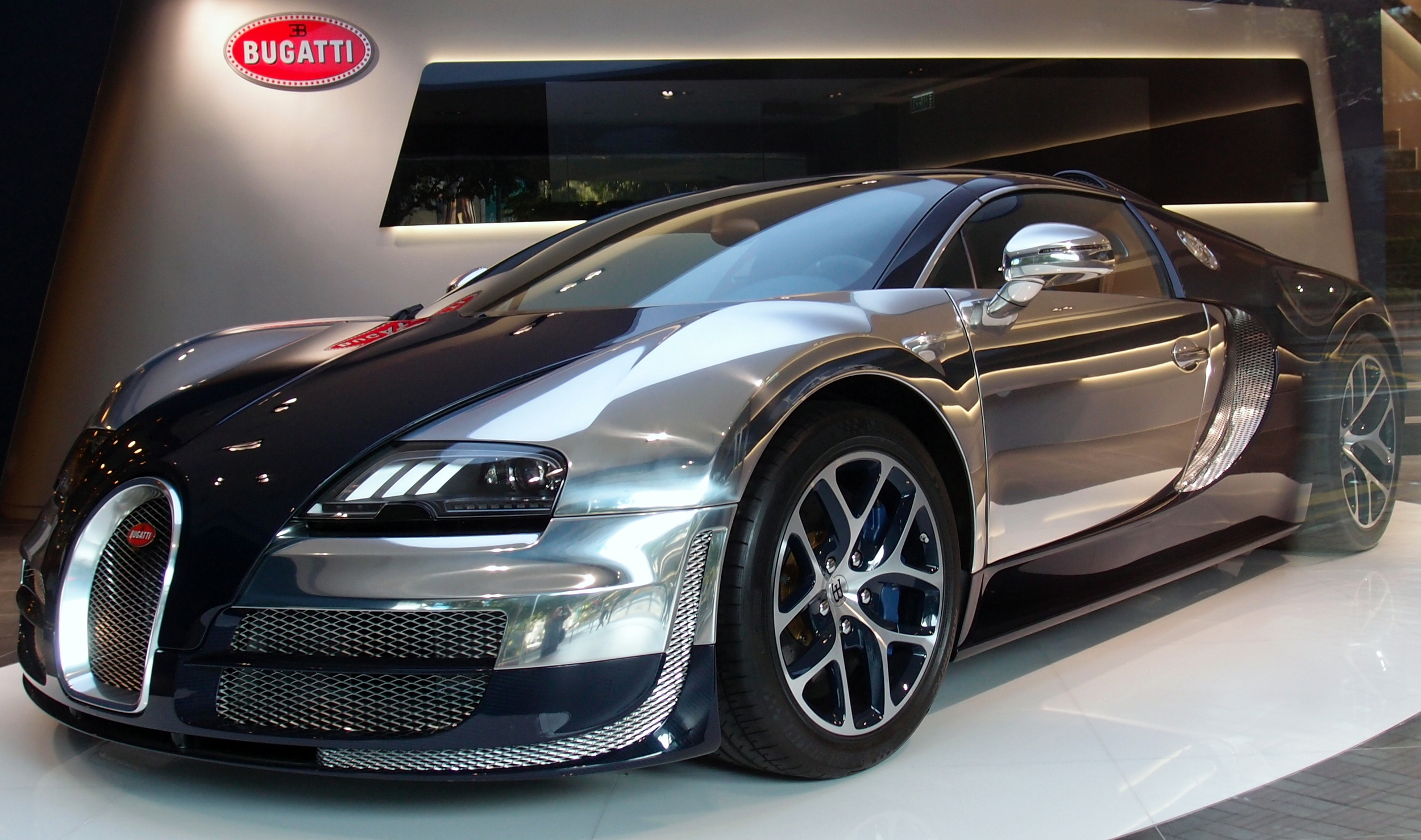 Hong Kong Private Tour | Amazing car, the Bugatti Veyron — J3 Private ...