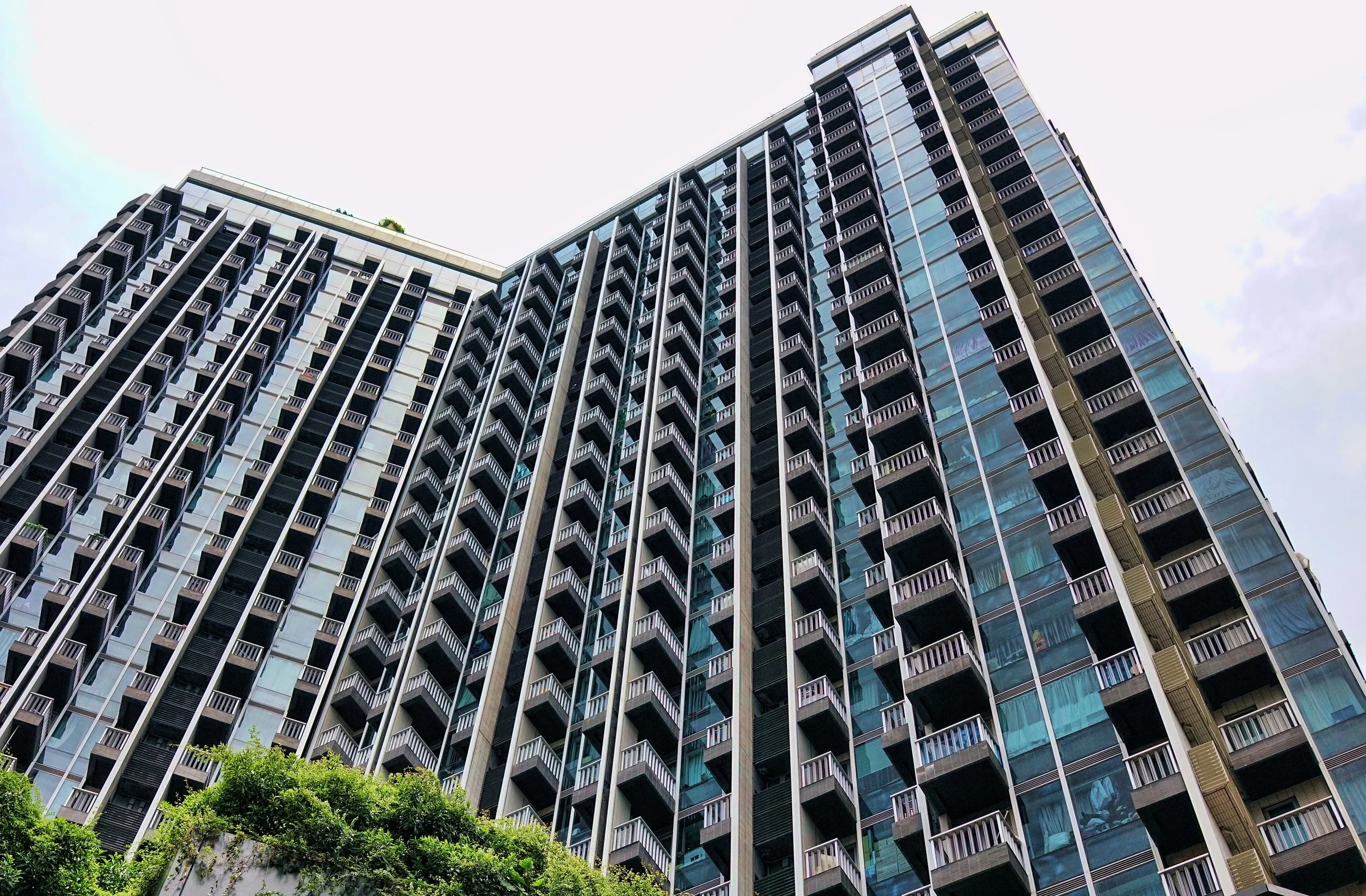 Hong Kong Tours | Dodgy Buildings in Mong Kok, Hong Kong — J3 Private ...