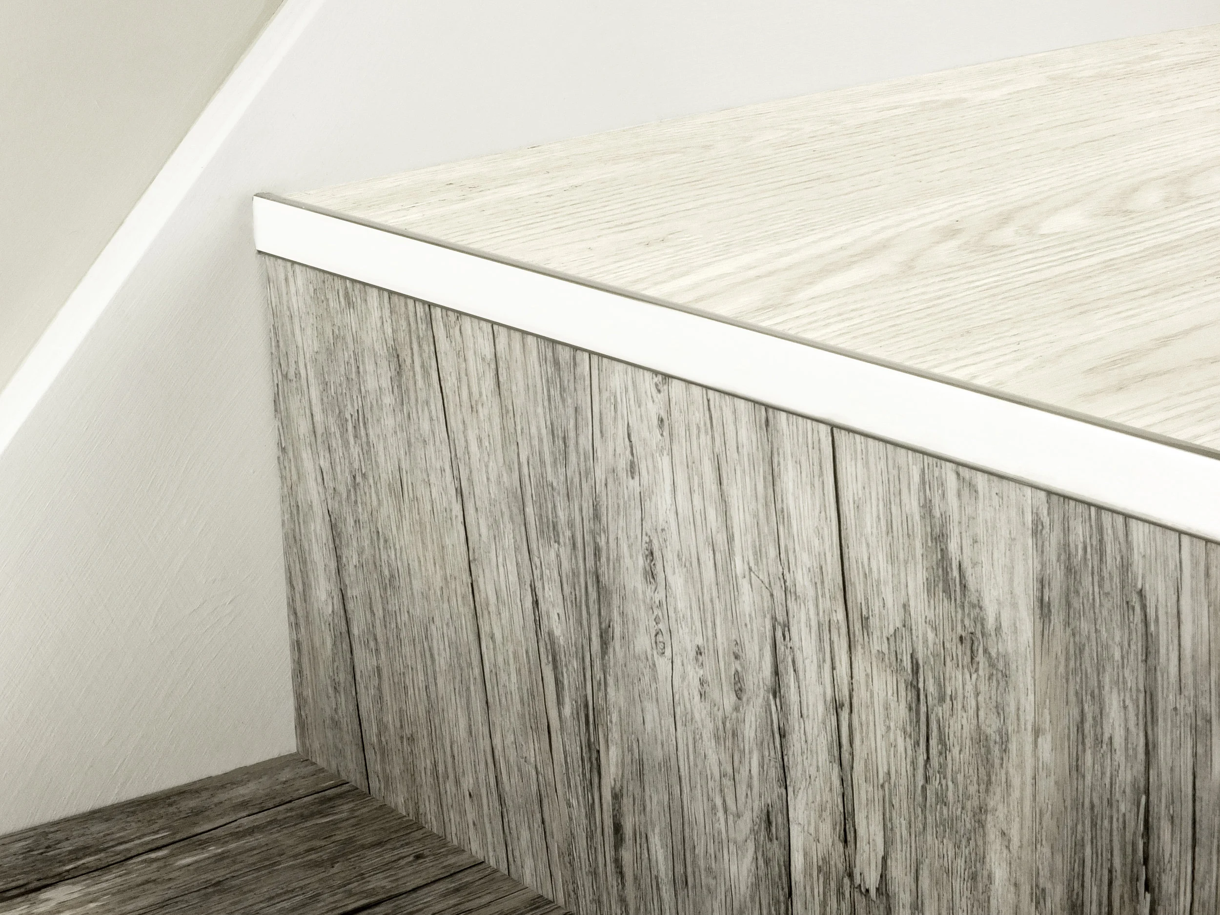 LVT Nosing no bull (Nosing)