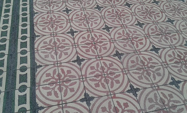 Hand-painted Decor by Deborah Meltzer - News