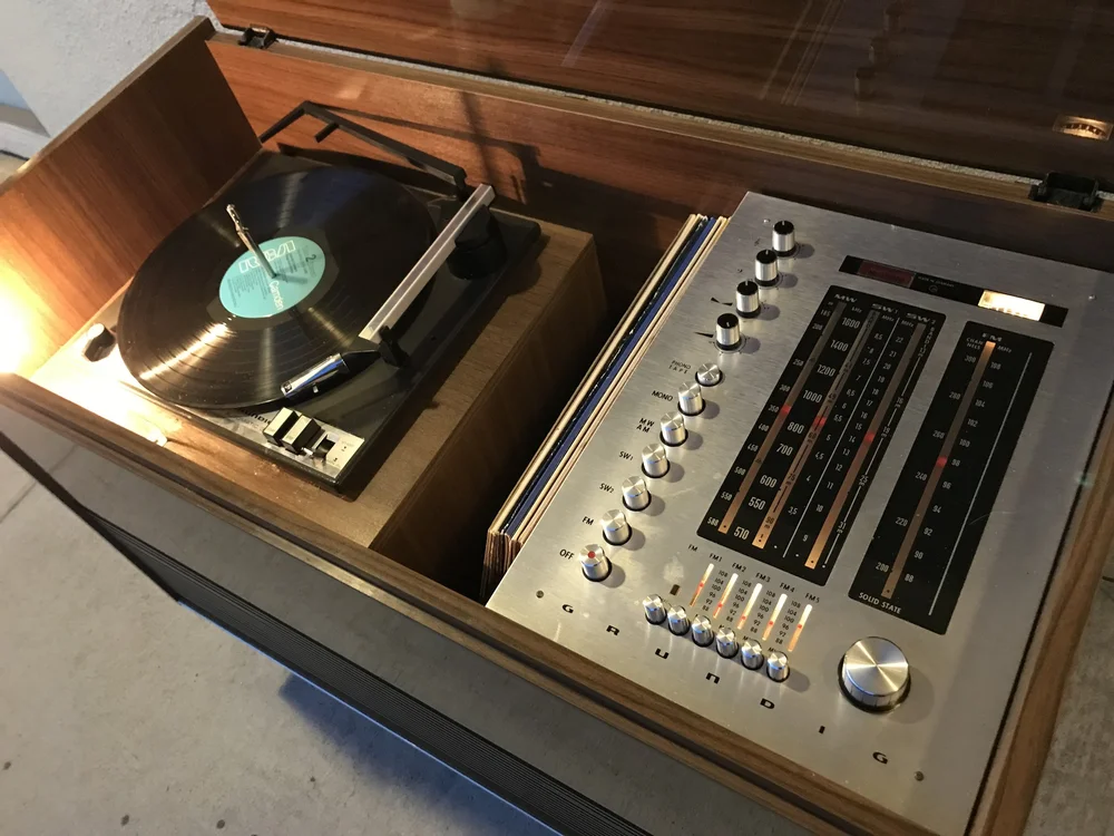 1970s Cabinet Stereo Record Player
