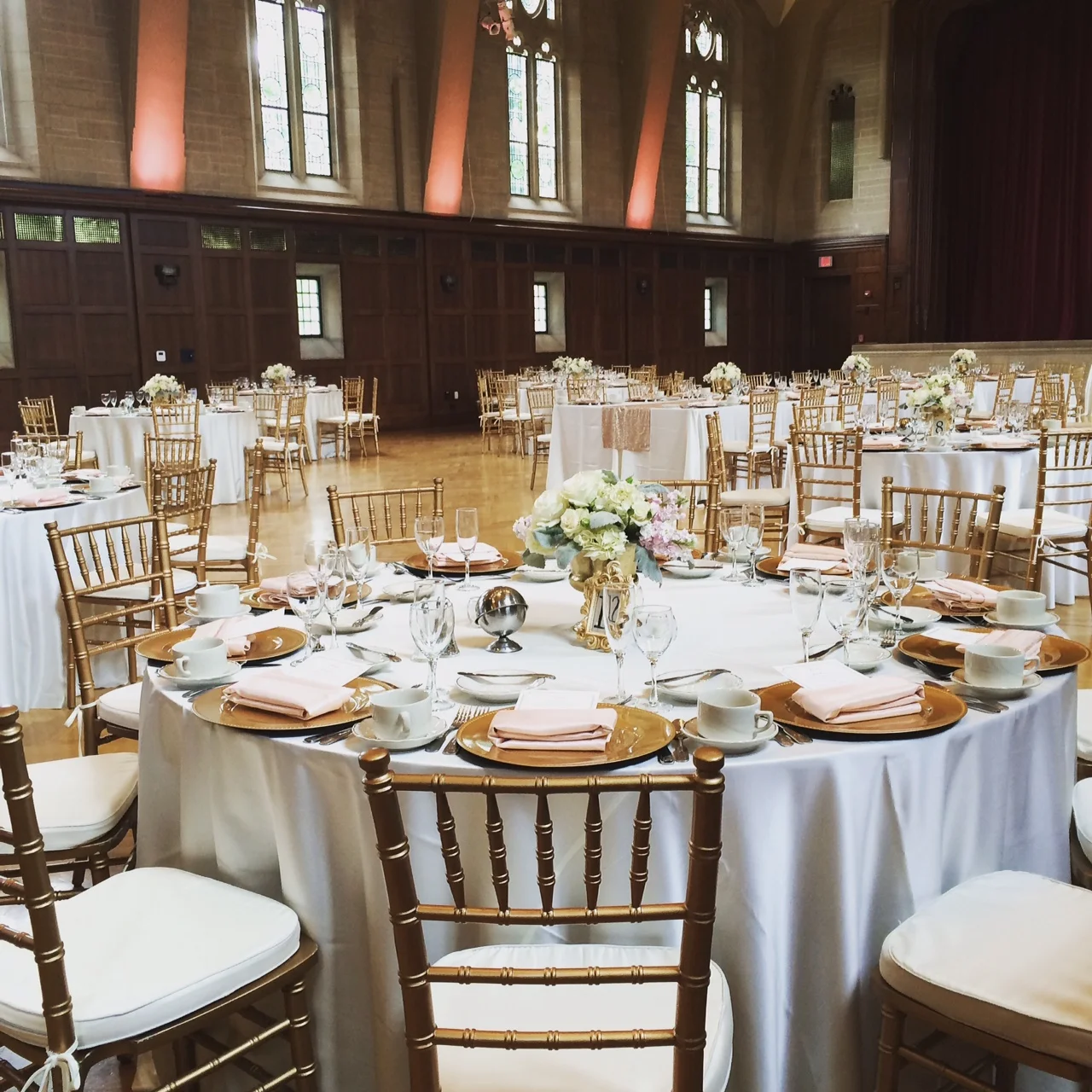 Chiavari Chair RentalsFifty Chairs