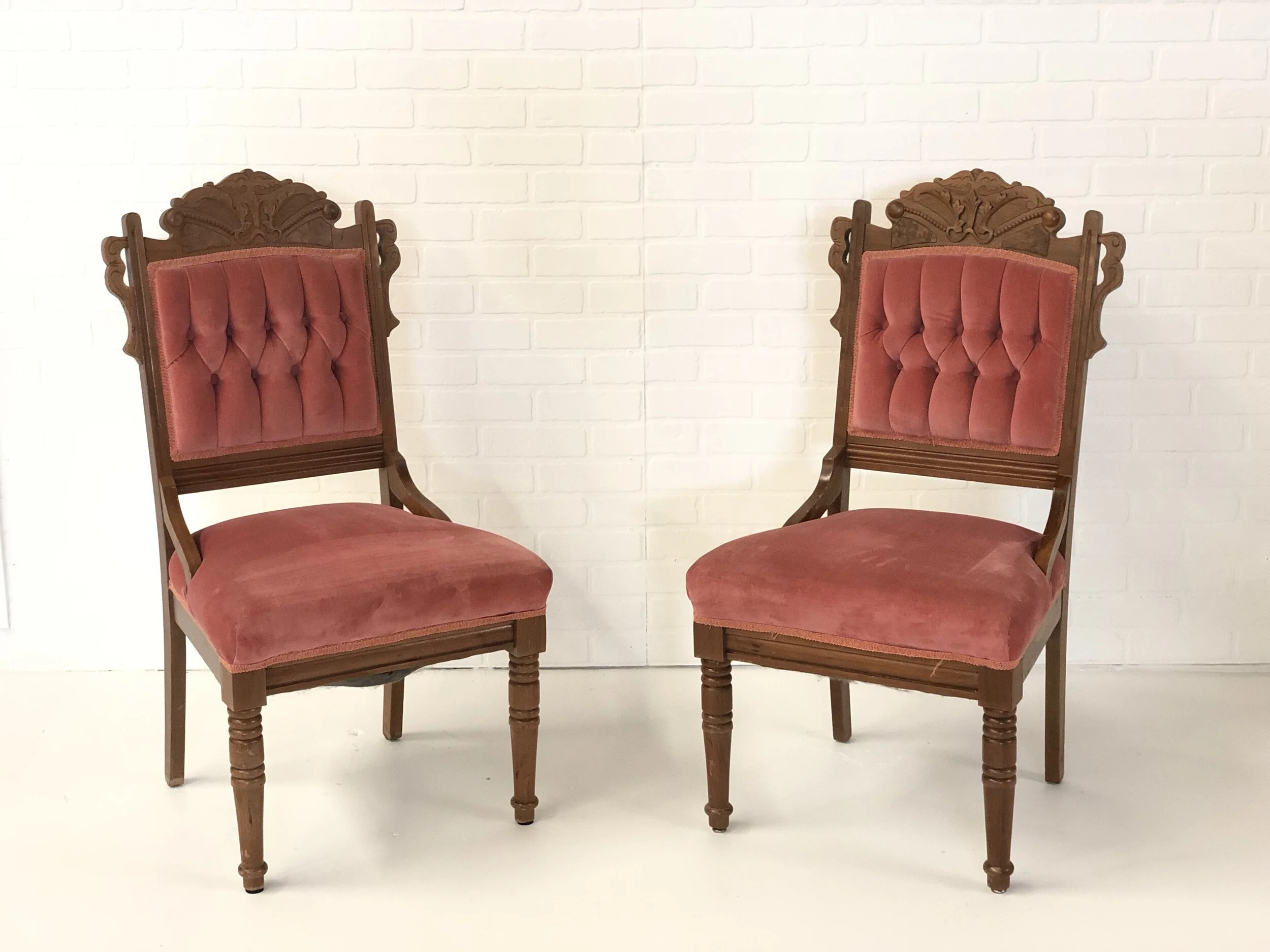 Chiavari Chair RentalsFifty Chairs