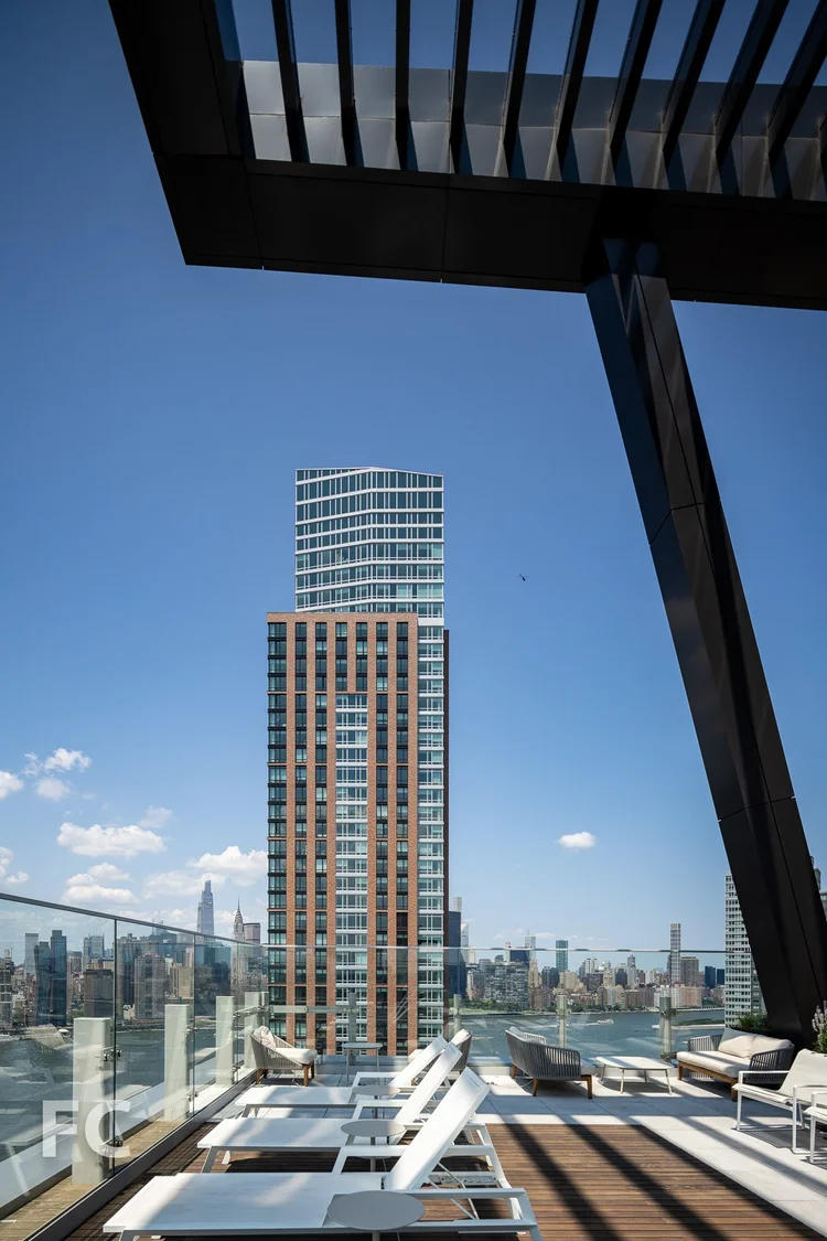 Construction Update: Gotham Point at Hunters Point South — FIELD CONDITION