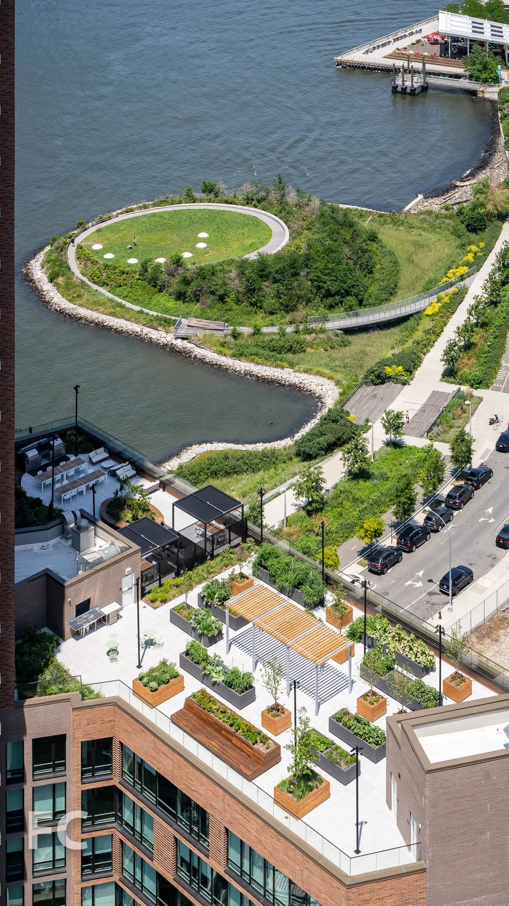 Construction Update: Gotham Point at Hunters Point South — FIELD CONDITION