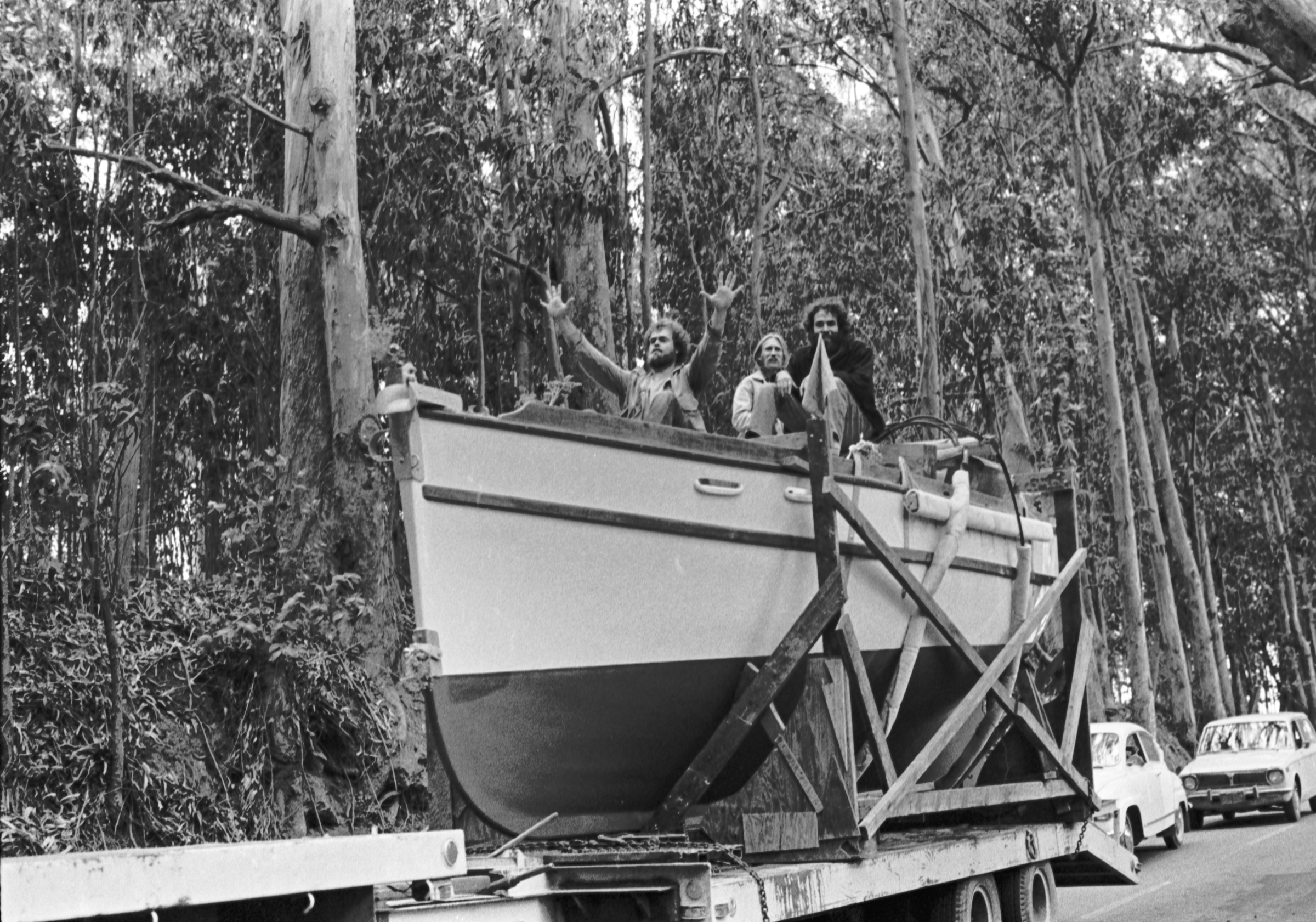 Ilka Hartmann — Perry Shimon