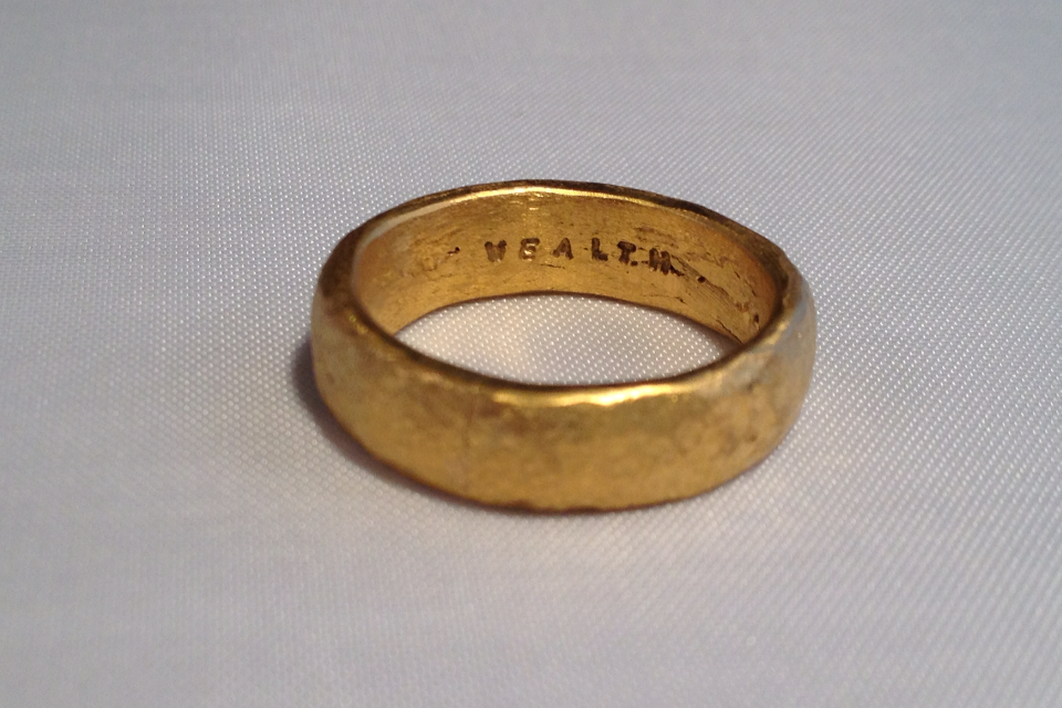 Mens 24k gold pinky ring store