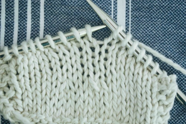 Learn to read your knitting - Part 2 - Decreases — The Craft Sessions