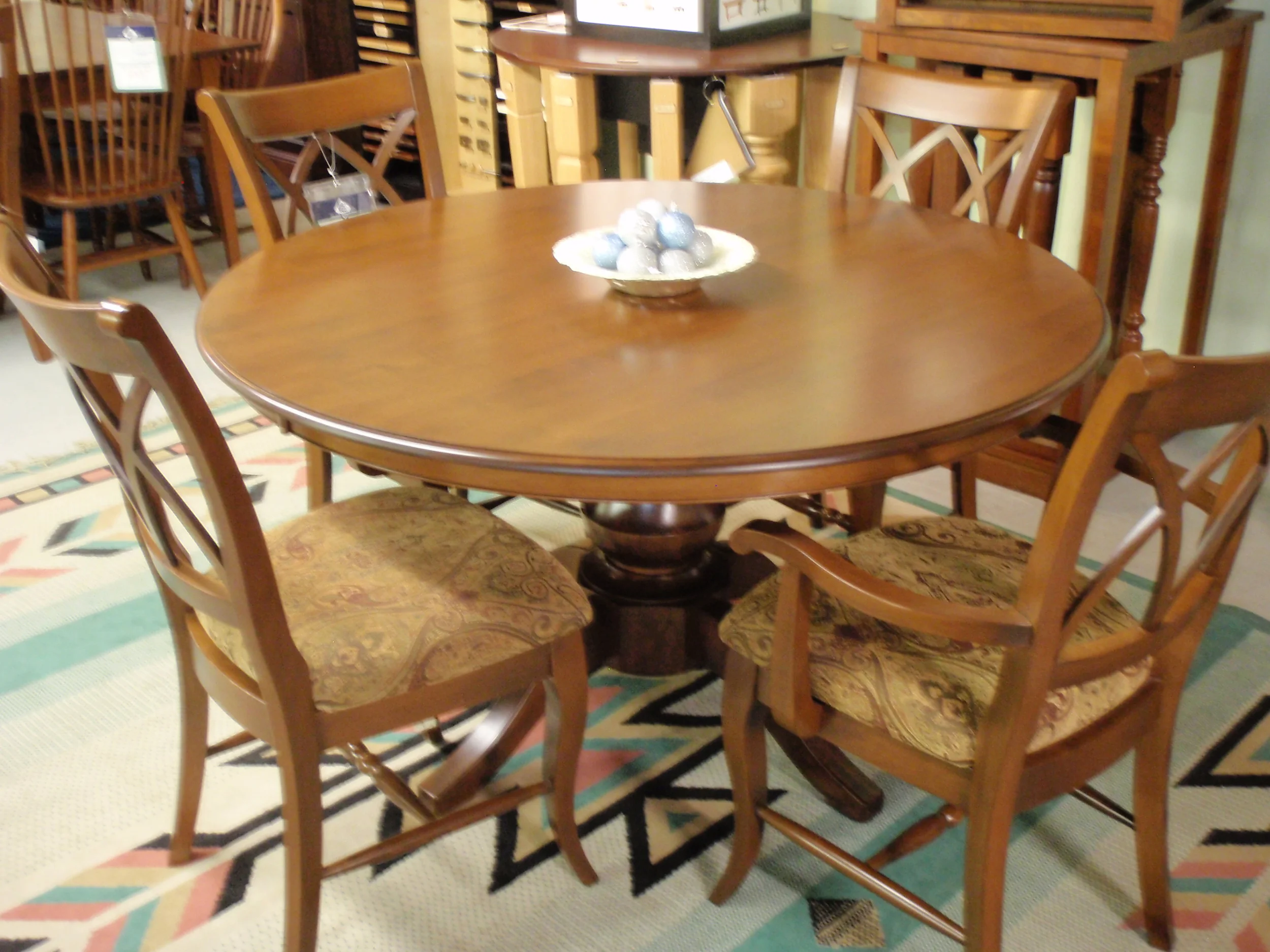 Saloom Dining Groups — Preston Trading Post