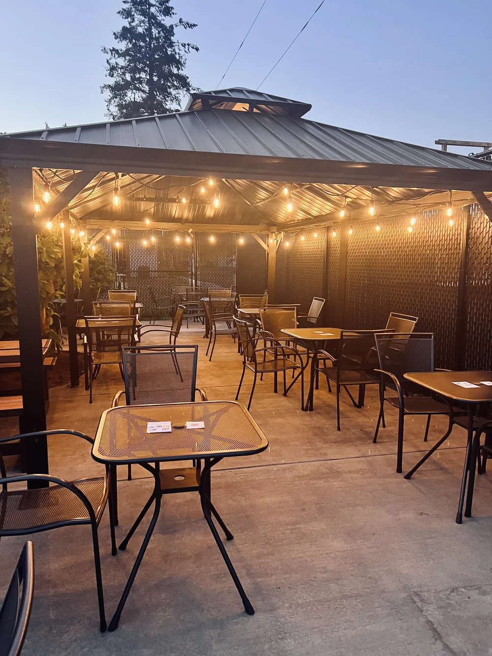 Outside Patio — Detroit Pizza: The Best Pizza in Battle Ground!