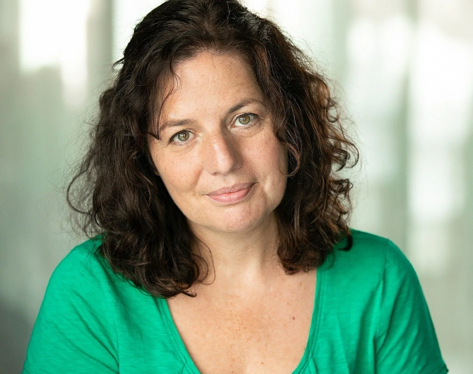 Anna Darvas — Performance Actors Agency