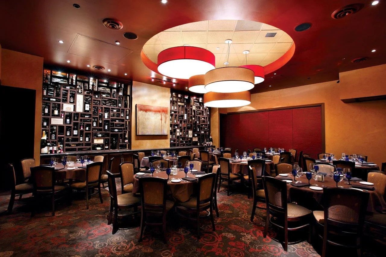 Perry's Steakhouse — identityARCHITECTS