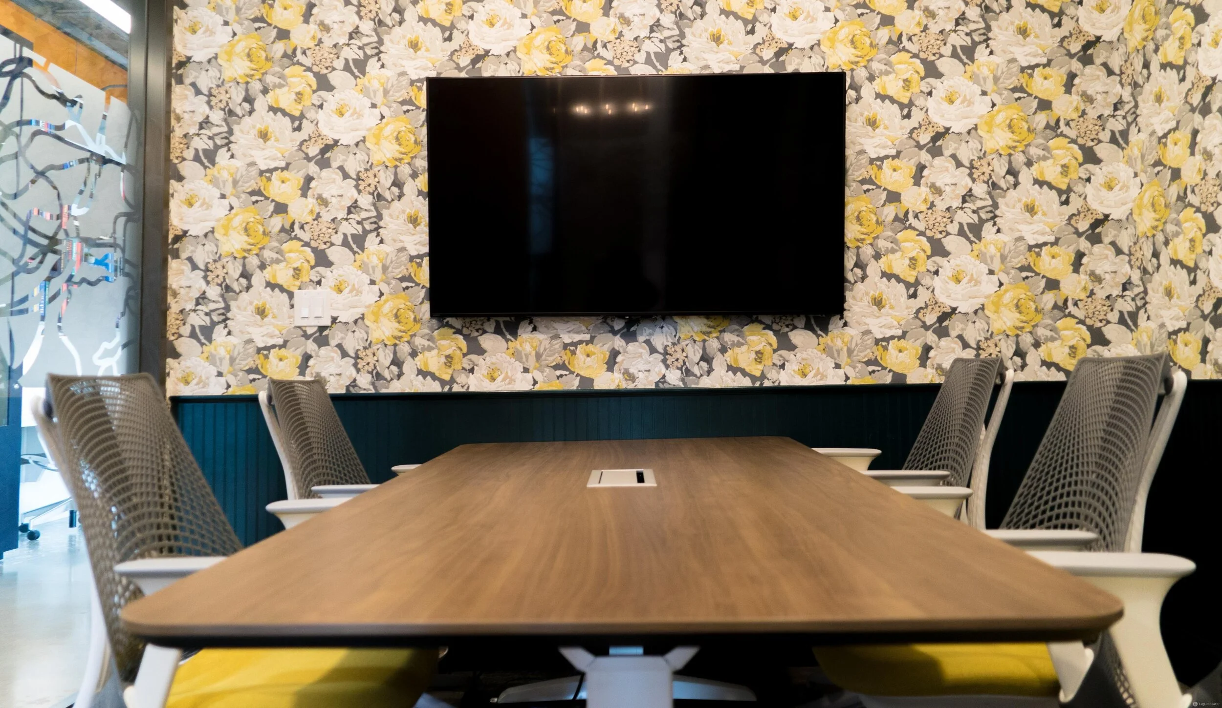 Local Office Bisonnet — identityARCHITECTS