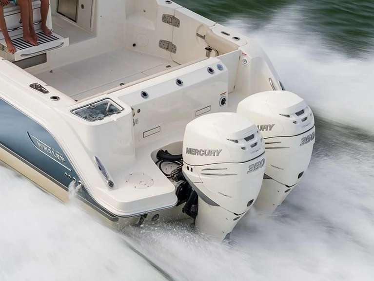 325 Conquest - Boston Whaler - China Pacific Marine
