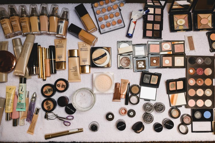 Makeup Lessons with Emily Tarrant