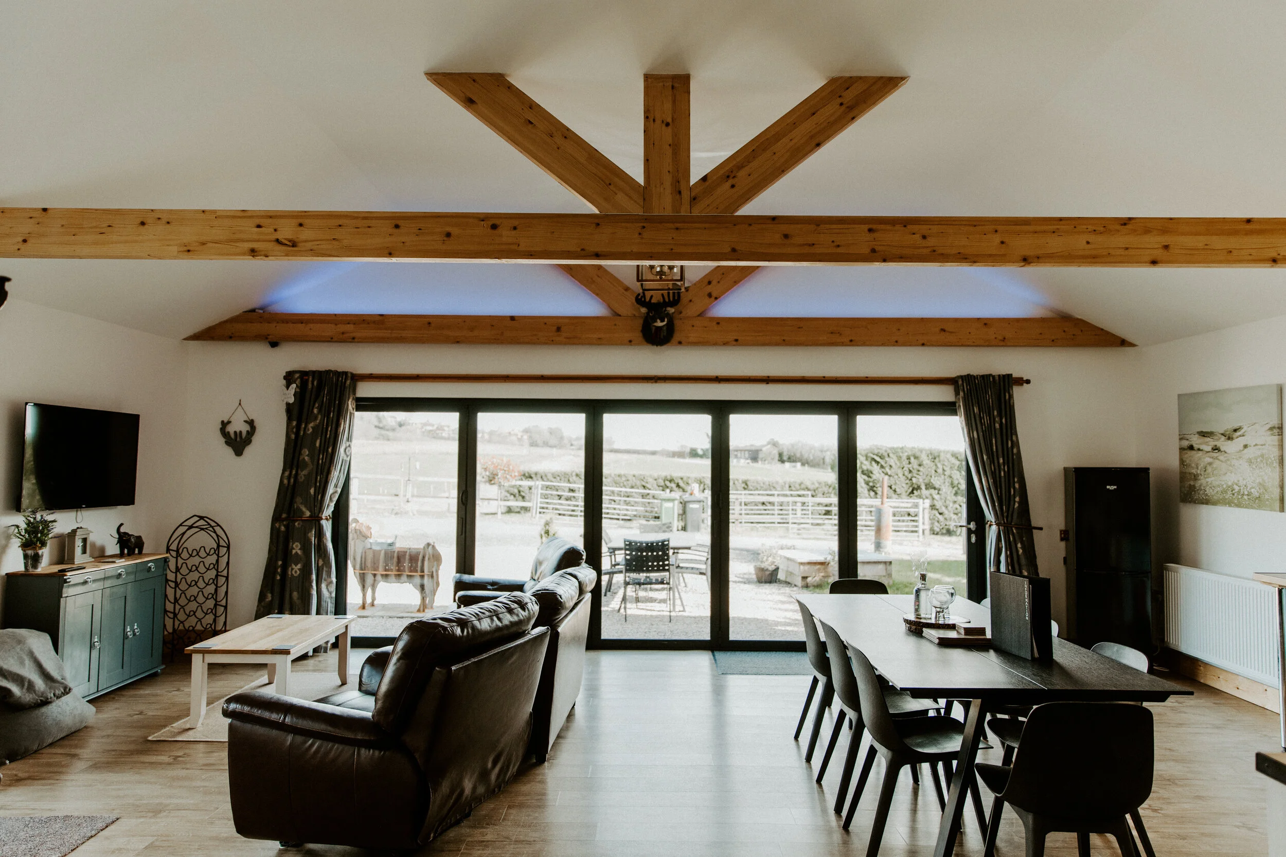 HOLIDAY ACCOMMODATION — WELCOME TO FAIRVIEW FARM HOLIDAY ACCOMMODATION