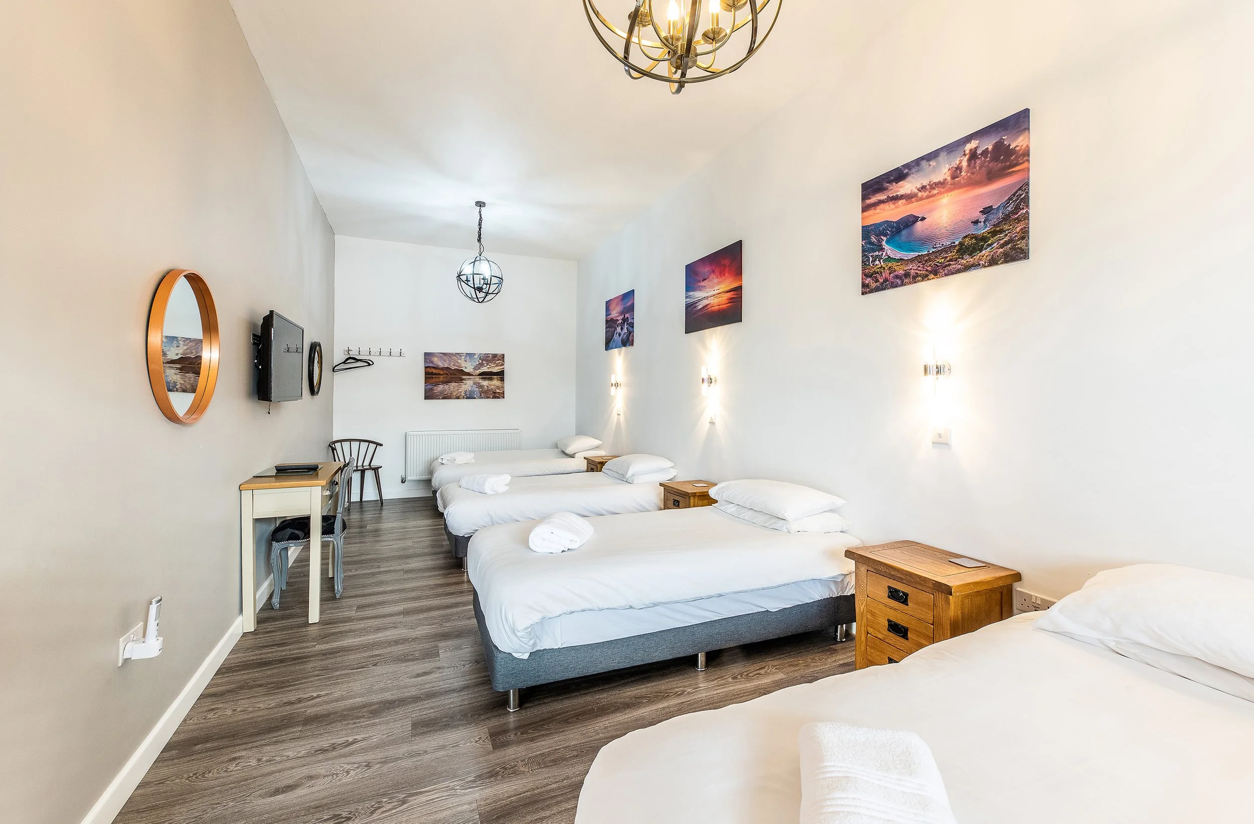 Lionheart Lodge — WELCOME TO FAIRVIEW FARM LOG CABIN HOLIDAY ACCOMMODATION