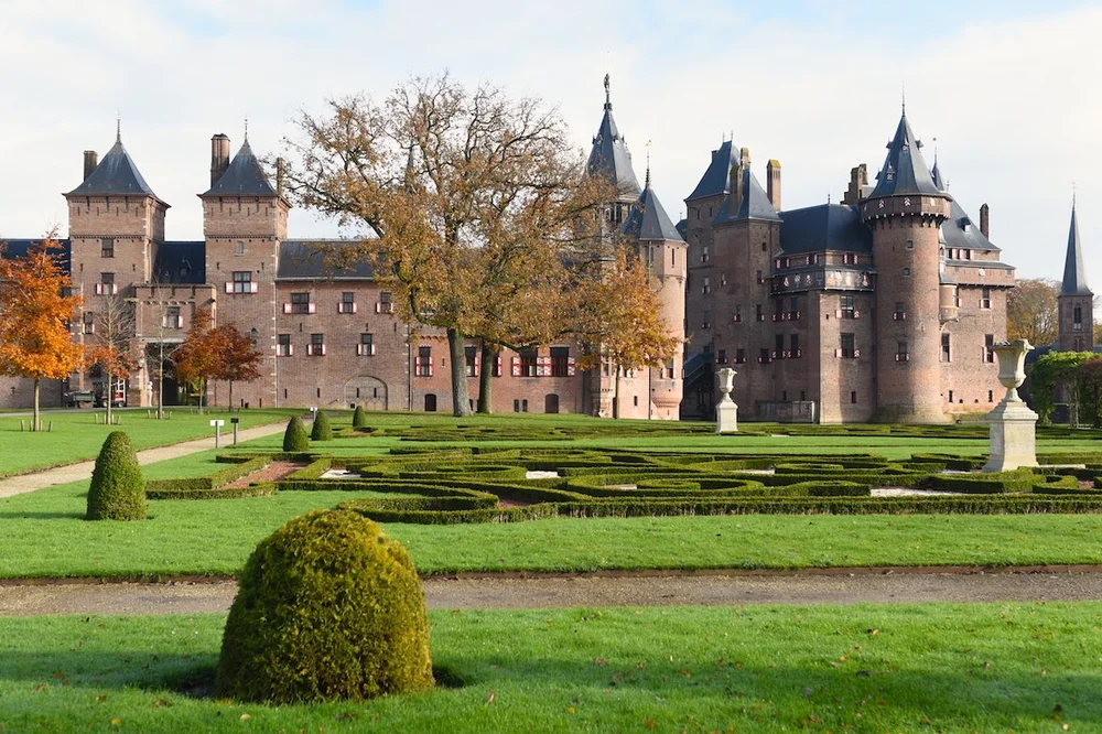 Dutch Castles & Water Defense Lines Tour from Amsterdam - Private Tours ...