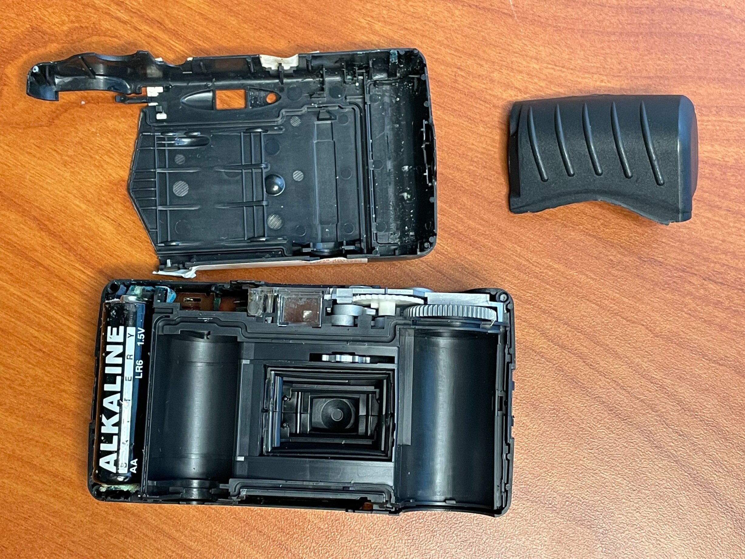 How to take film out of disposable camera the easy way.