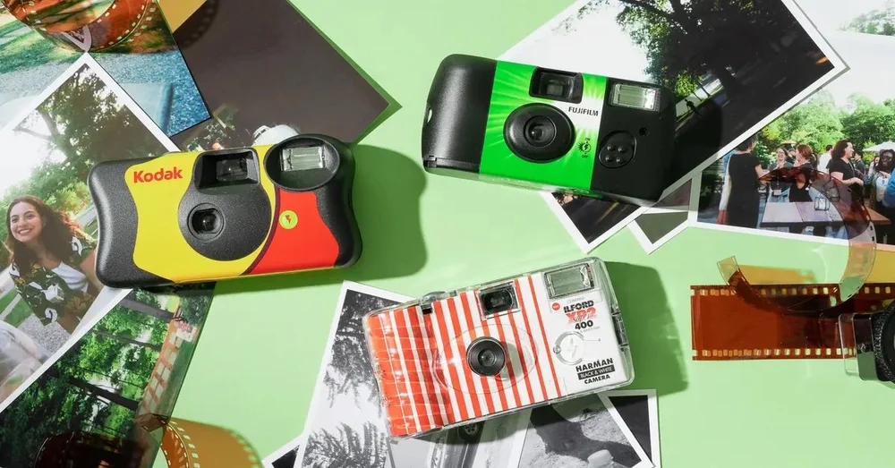 The Ultimate Guide to Disposable Cameras - Using and Buying