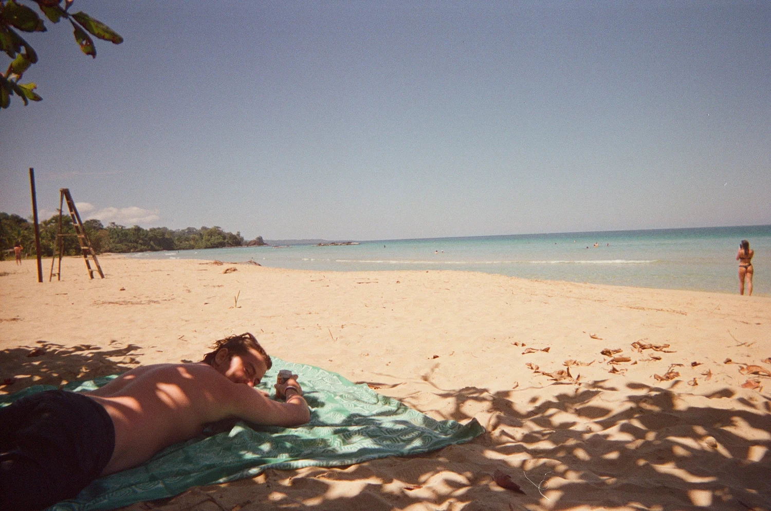 The Disposable Camera Look — Real Examples from Film Photography ...