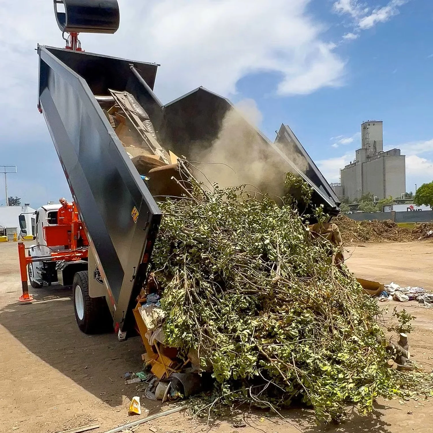 Petersen Grapple Loaders | TL3, TL2 Non-CDL & Container Transport ...