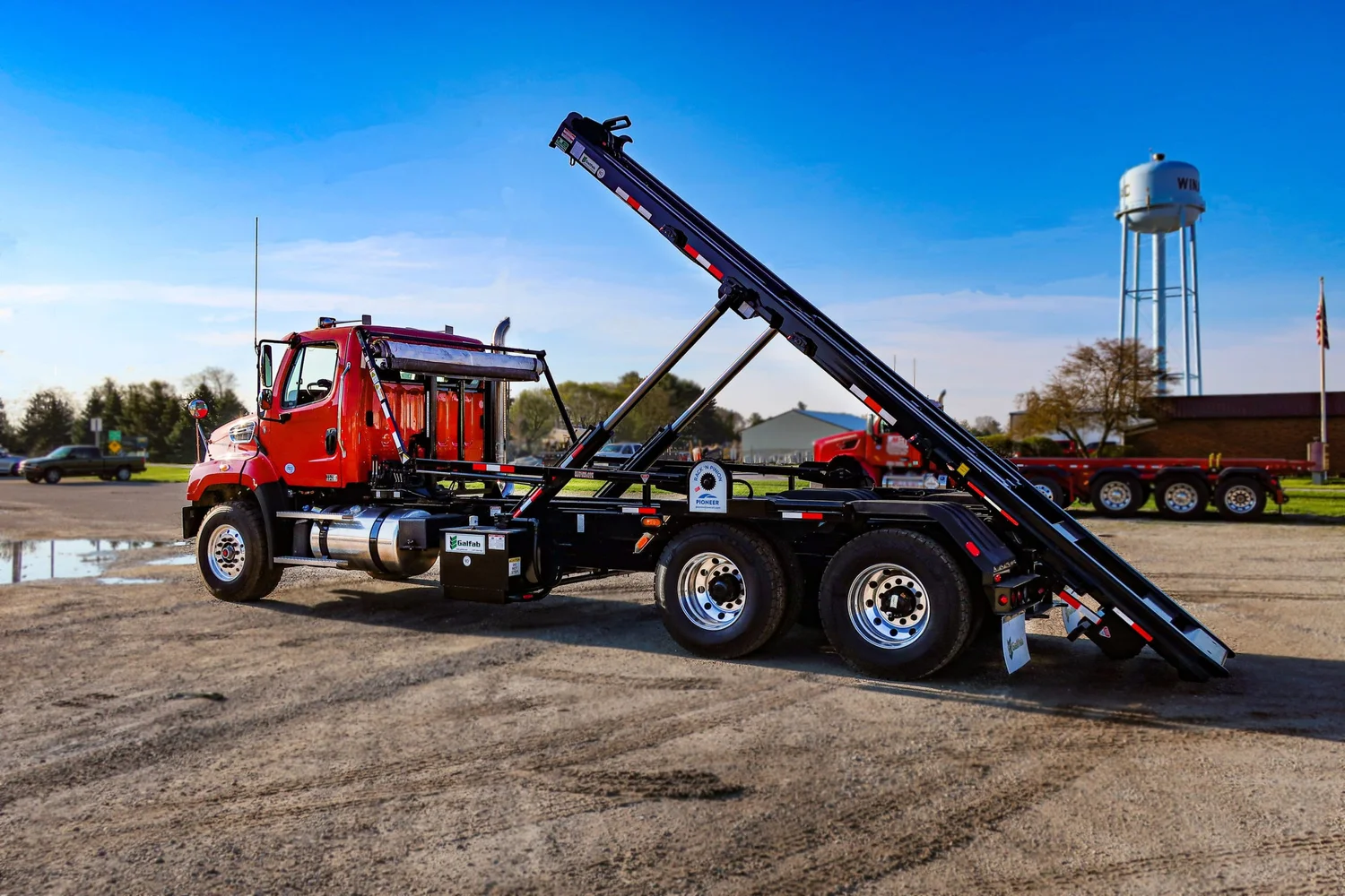 Galfab Roll-Off Hoists | Cable Series & The Hooker Securement System ...