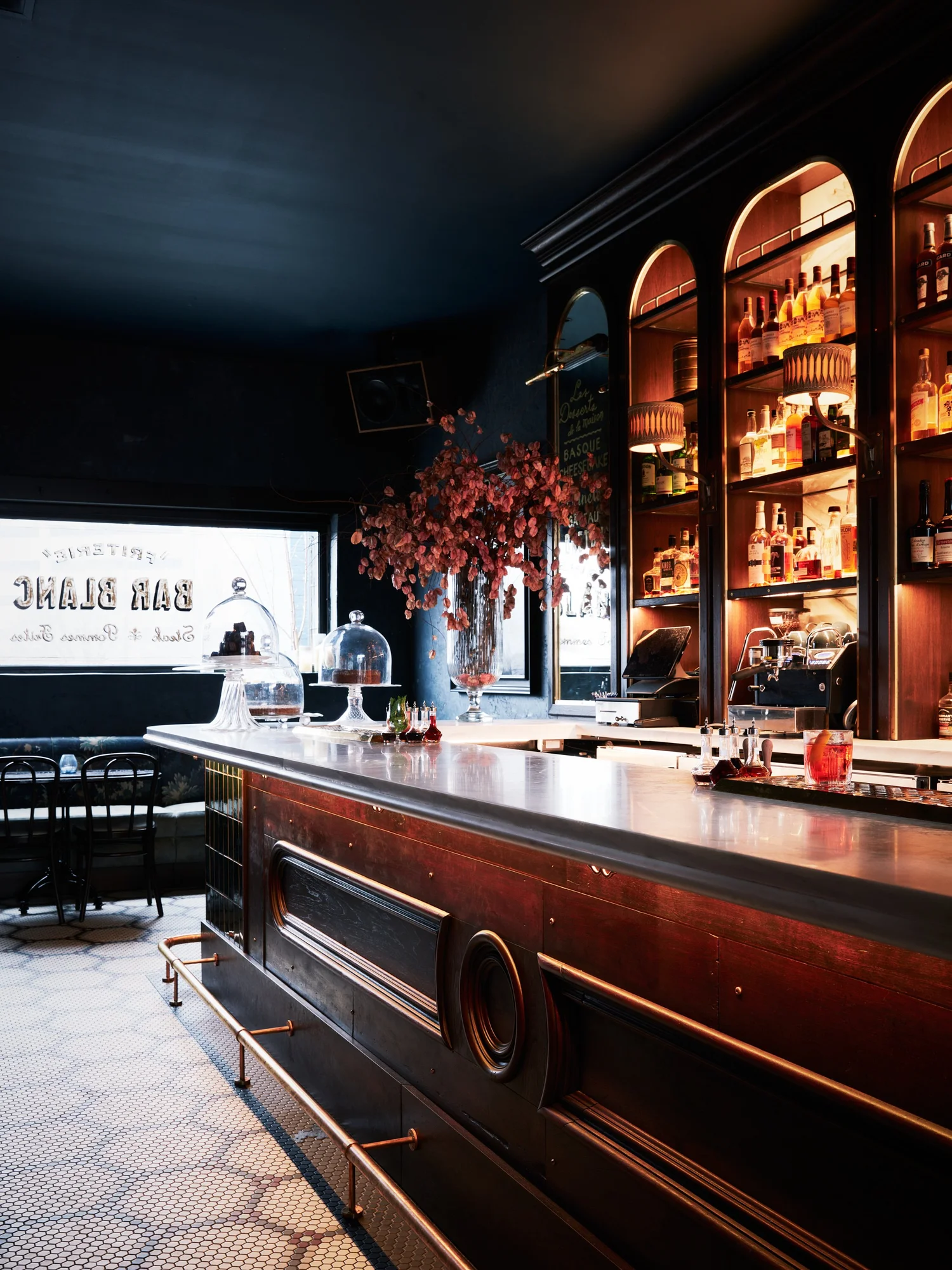 Bar Blanc — Smith Hanes