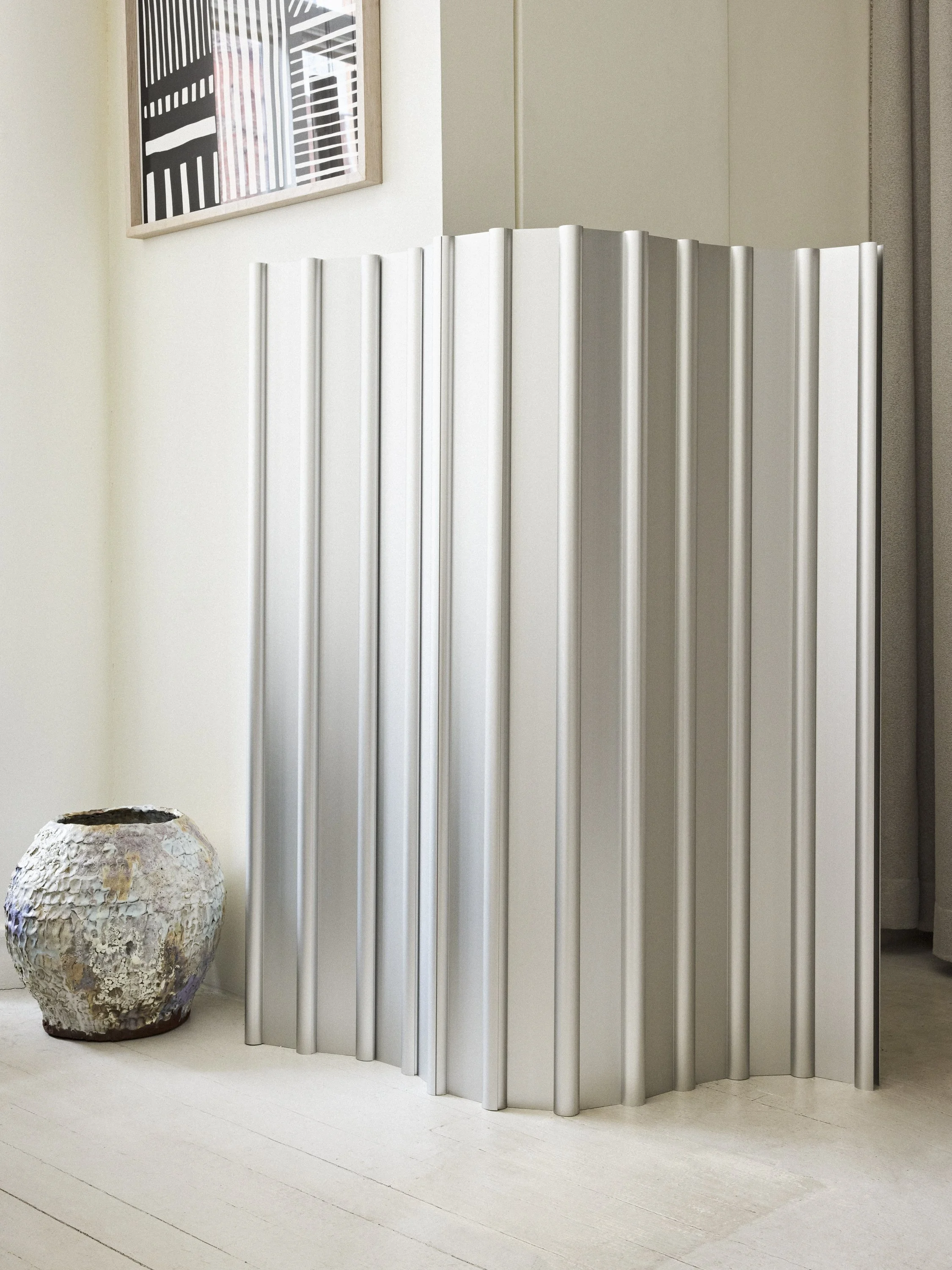 extruded screen — office of tangible space