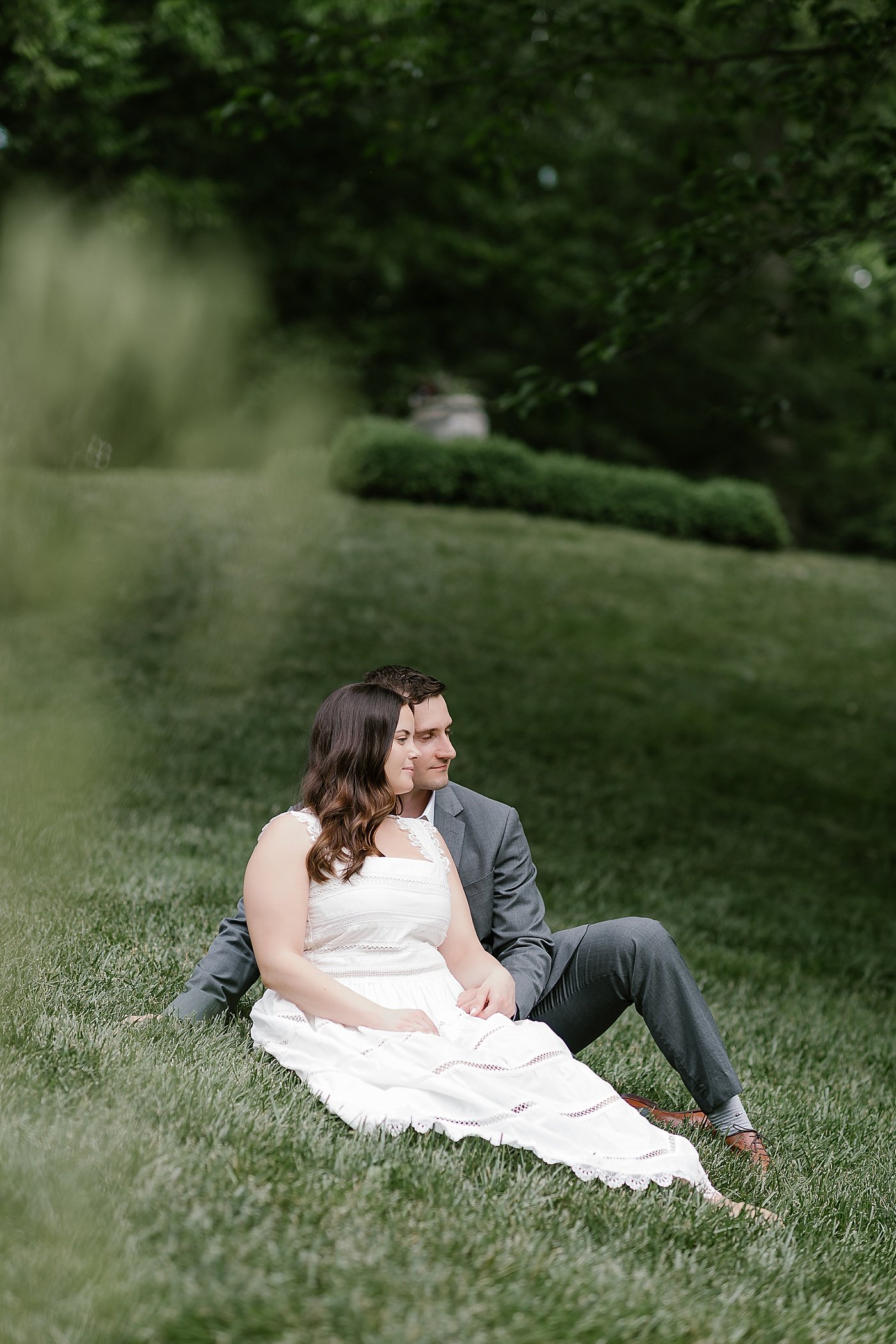 Rachel and Cameron's Newfields Engagement Session — Rebecca Shehorn ...