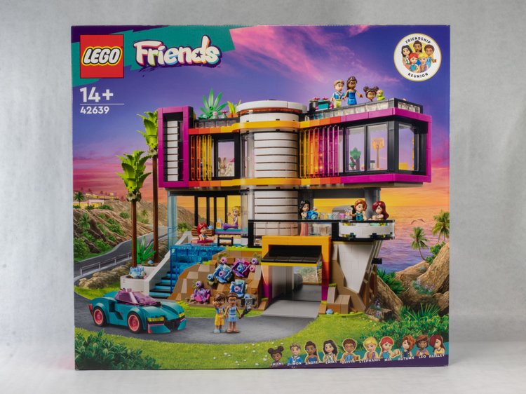 The Past, Present and Cyberpunk Future of LEGO Friends - BrickNerd ...