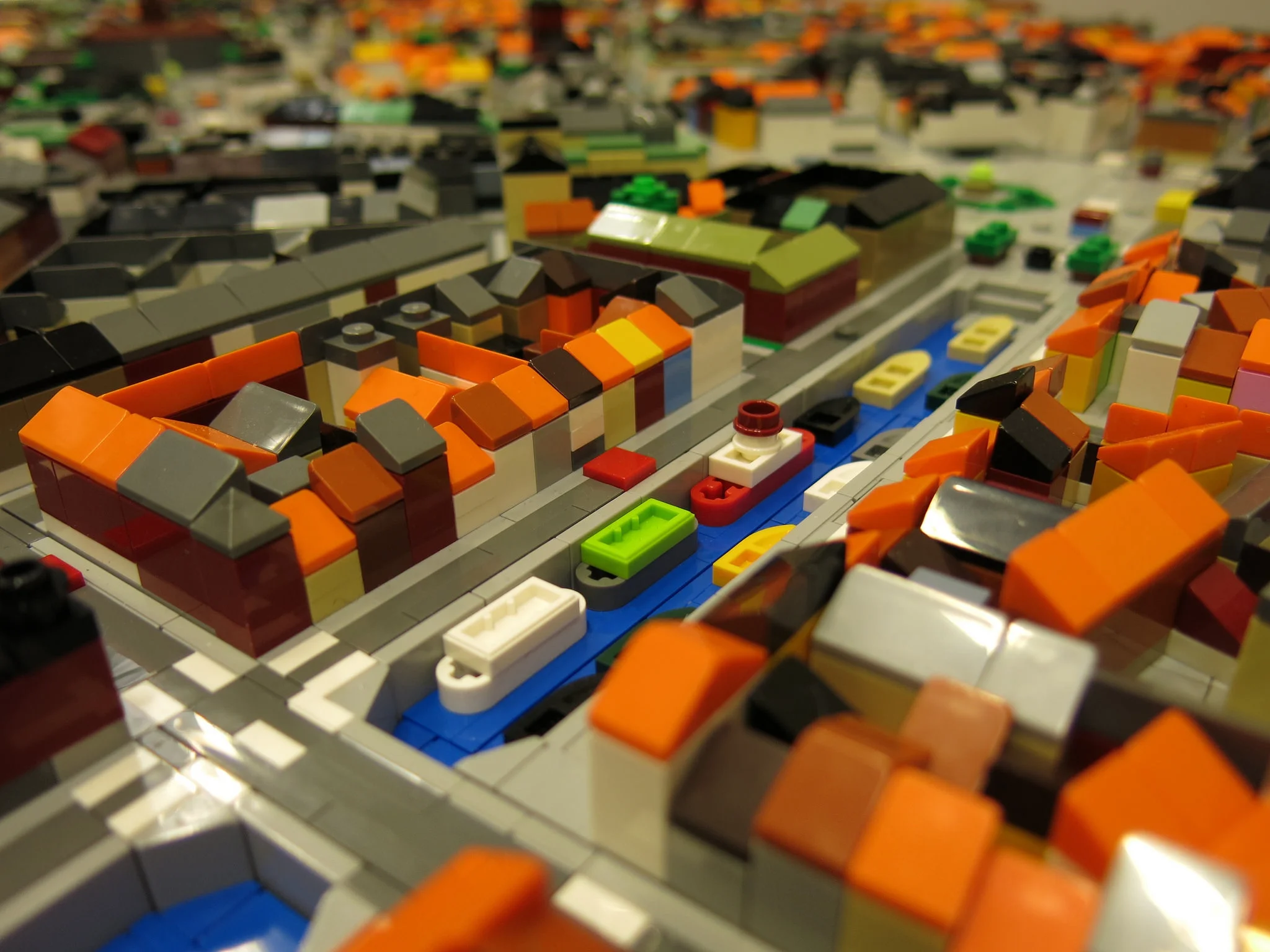 Epic Build In A Micro Scale - BrickNerd - All things LEGO and the LEGO ...